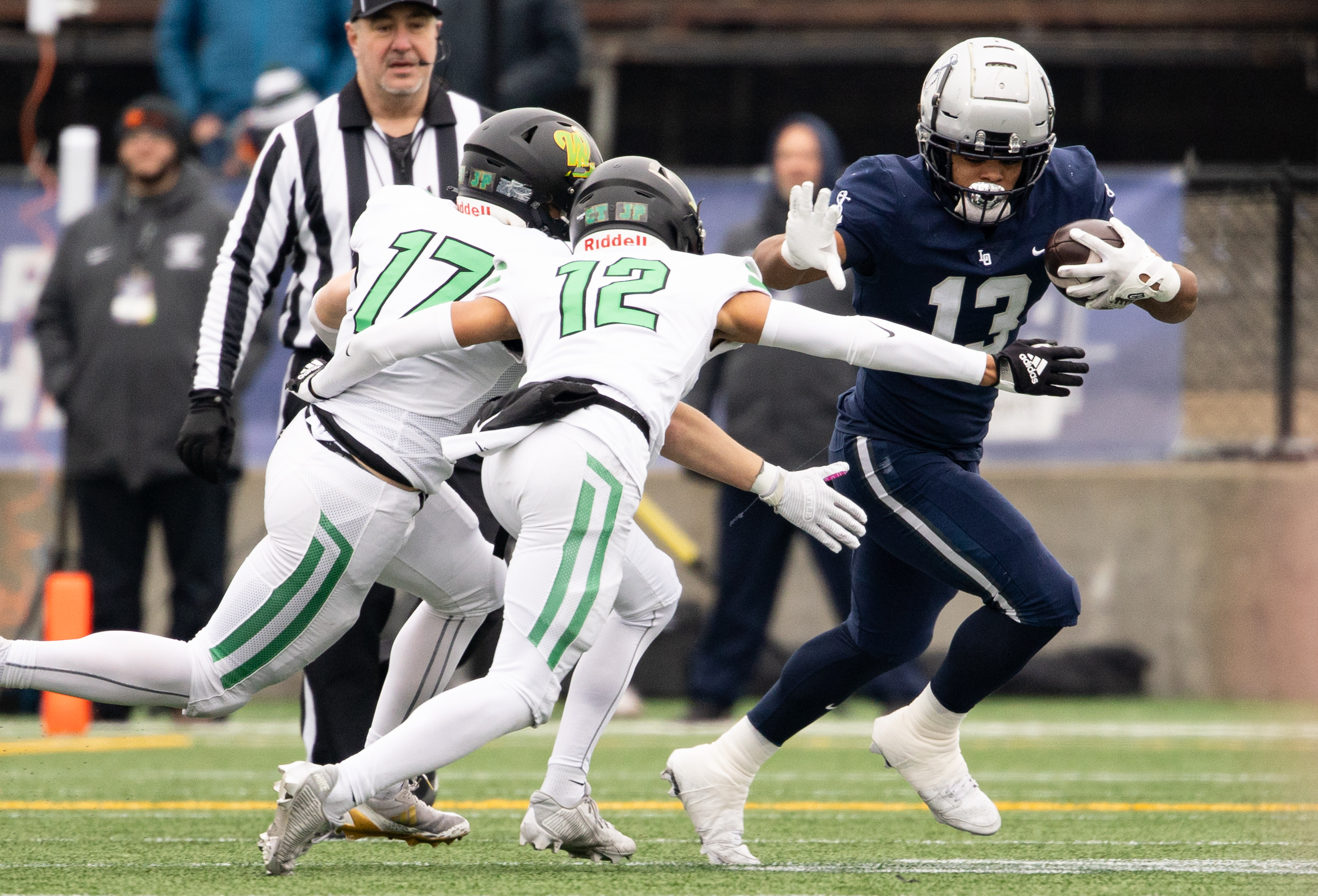 OSAA Class 6A football open championship: West Linn Lions vs. Lake Oswego Lakers - oregonlive.com