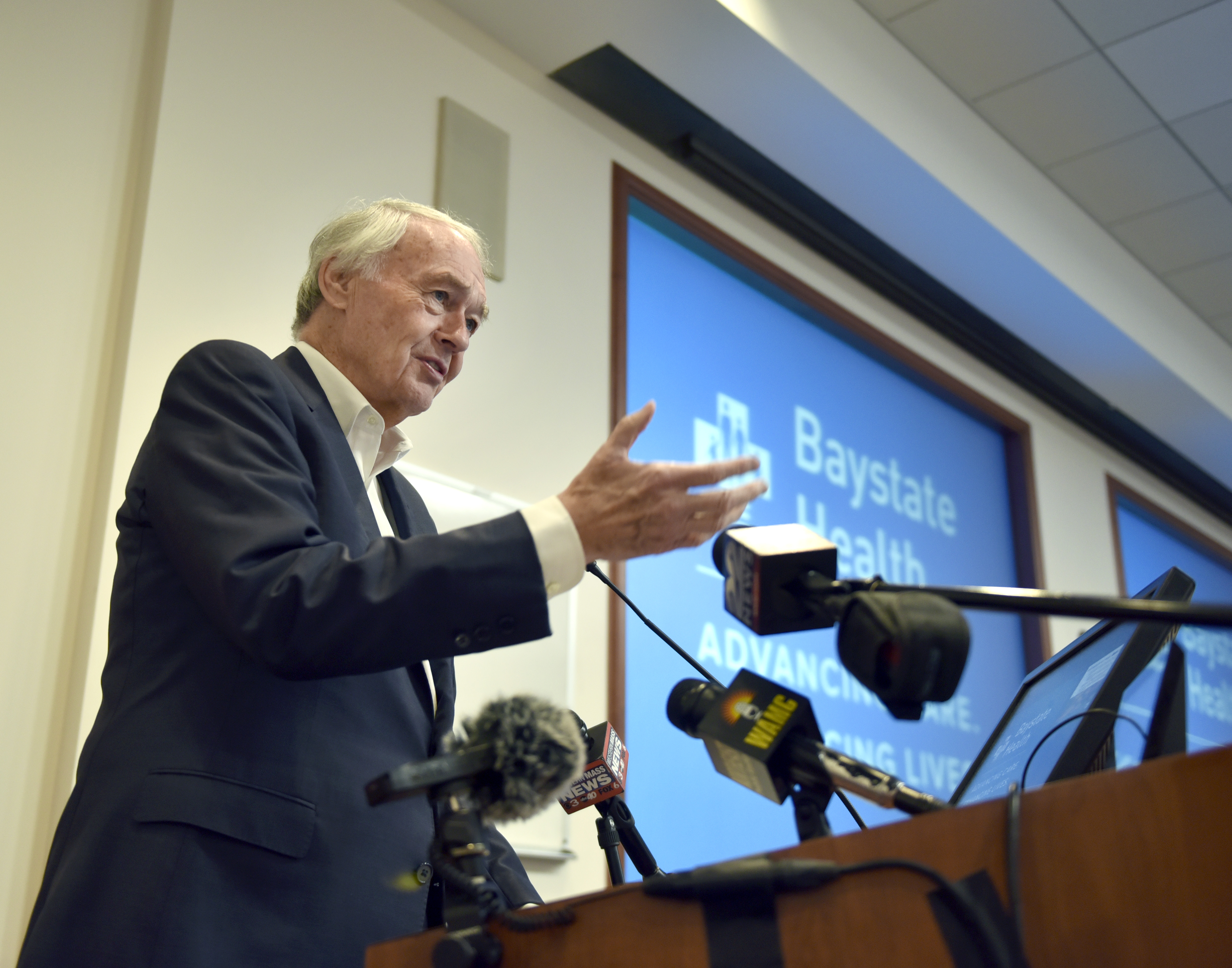 Sen. Edward Markey visits Baystate Med Center in Springfield to talk ...