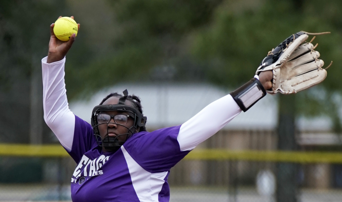 Austin High School vs. Decatur Heritage Softball April 8, 2022 - al.com