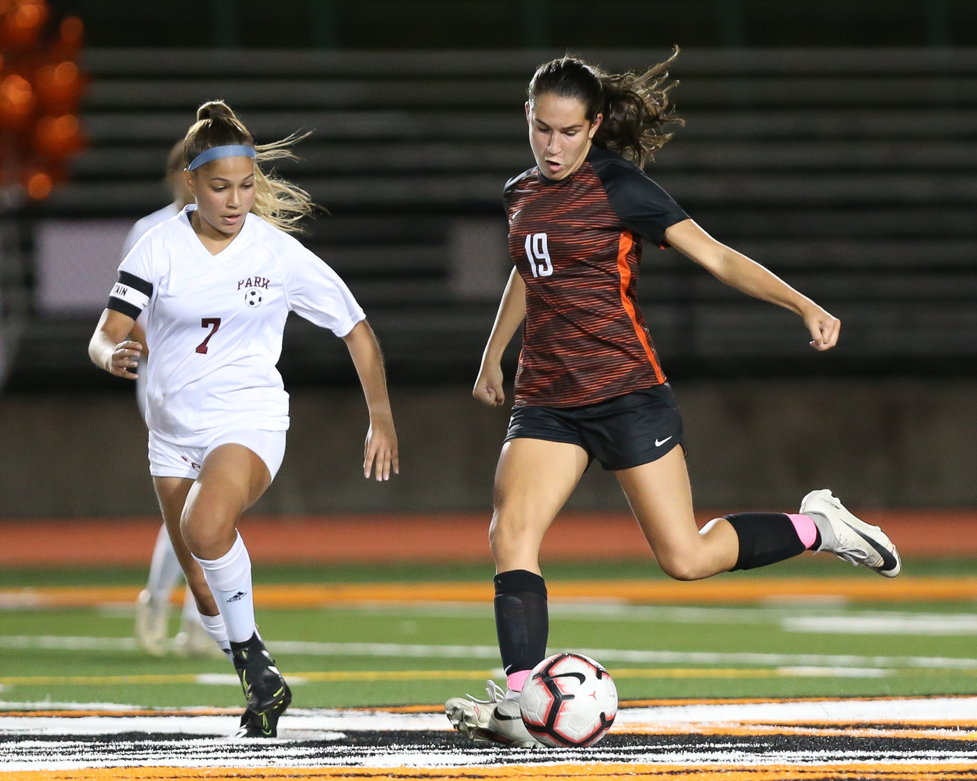 Girls Soccer: Linden defeats Roselle Park 4-1 - nj.com