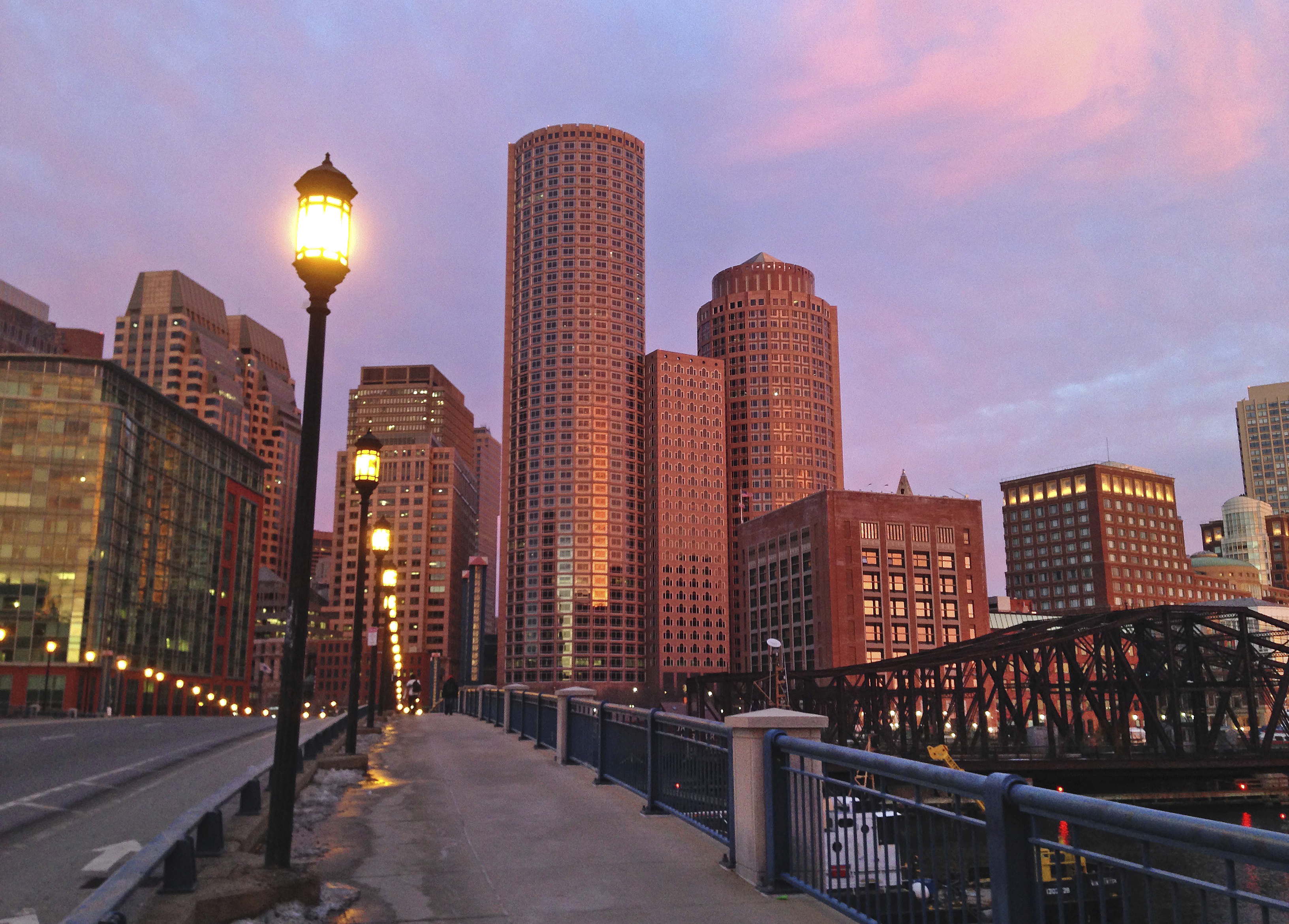 Instagram’s Salt Bae to open new Boston steakhouse known as Nusr-Et Boston