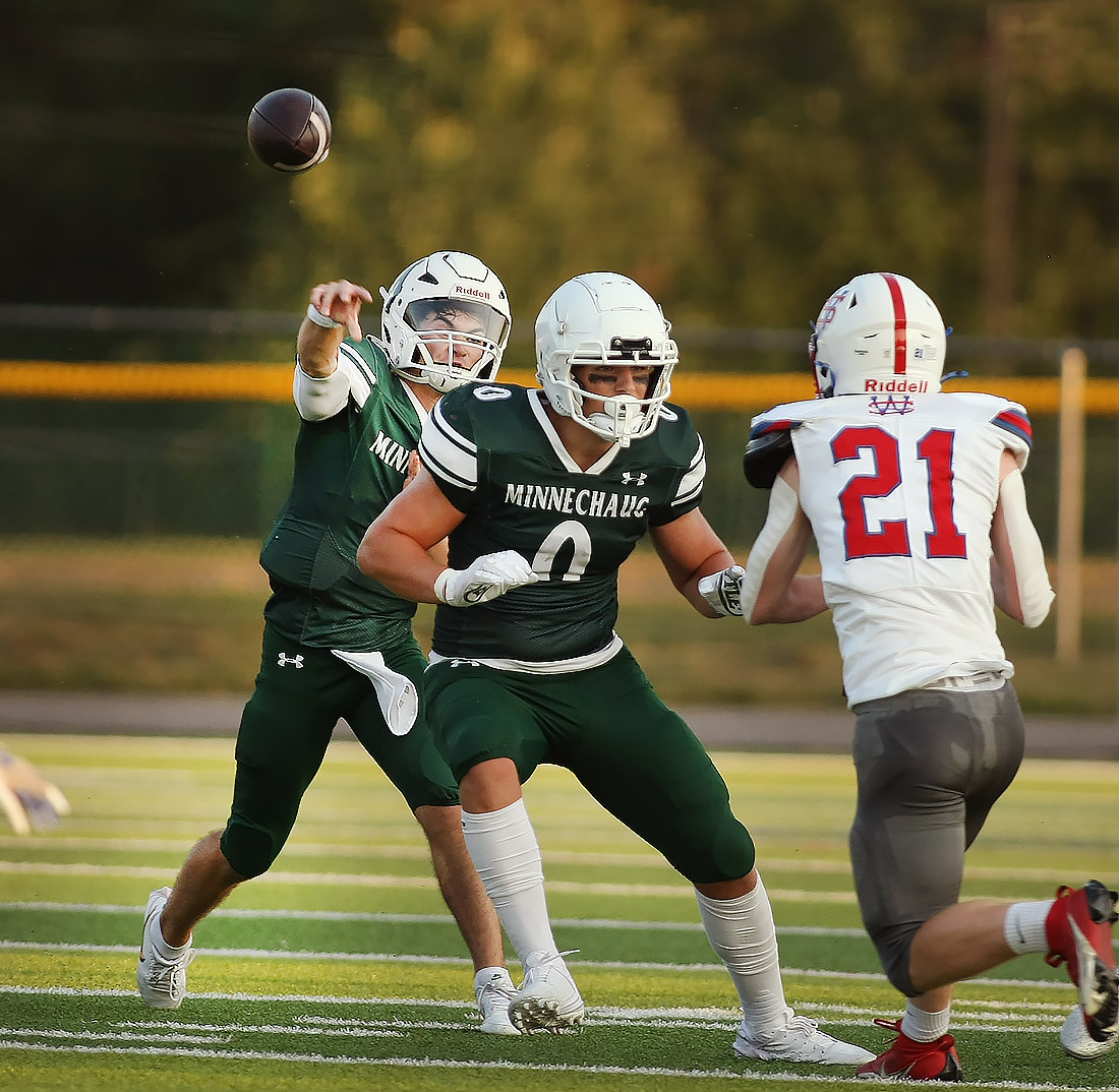 West Springfield vs Minnechaug Football 9/13/24 - masslive.com