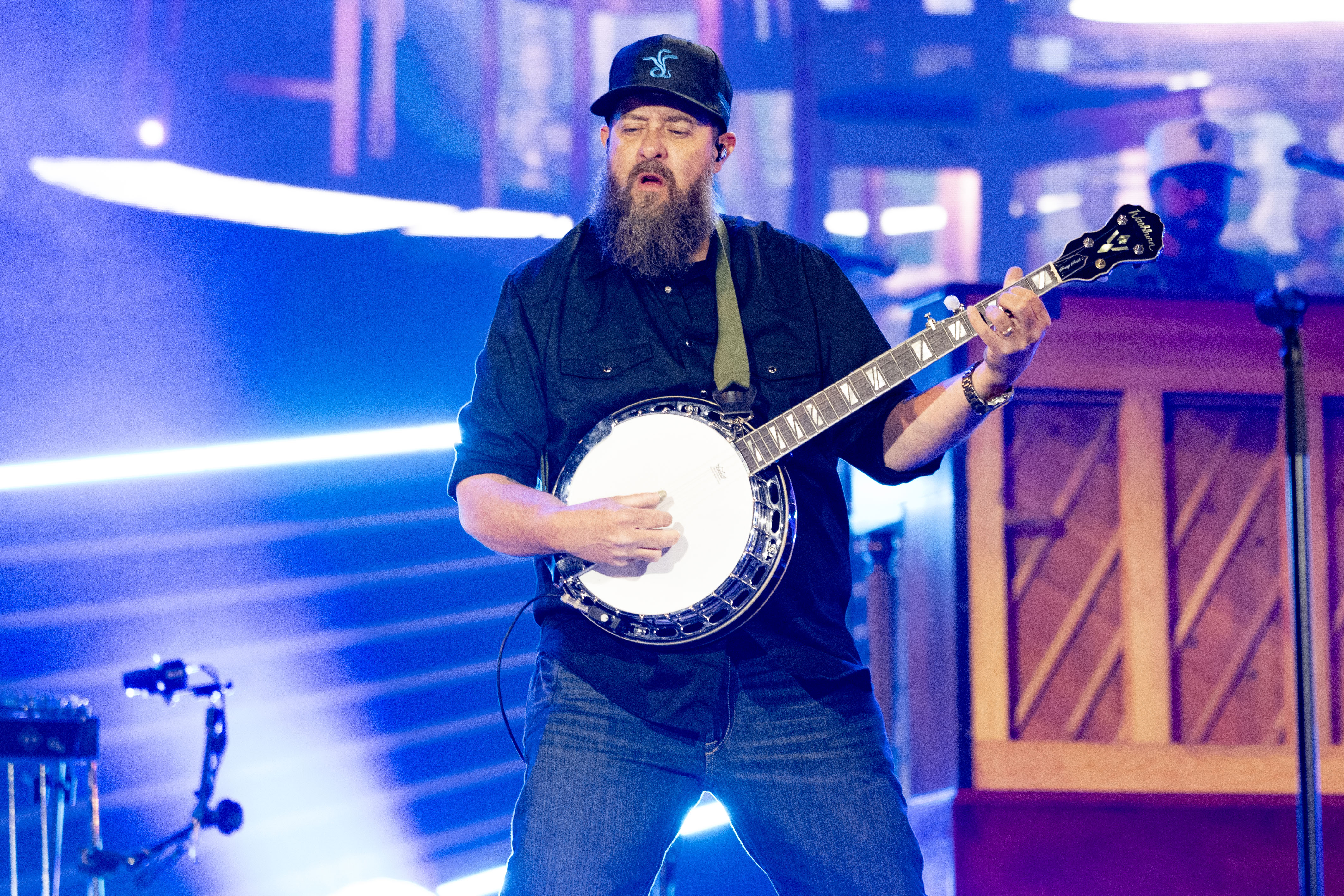 Luke Combs plays at Beaver Stadium - pennlive.com