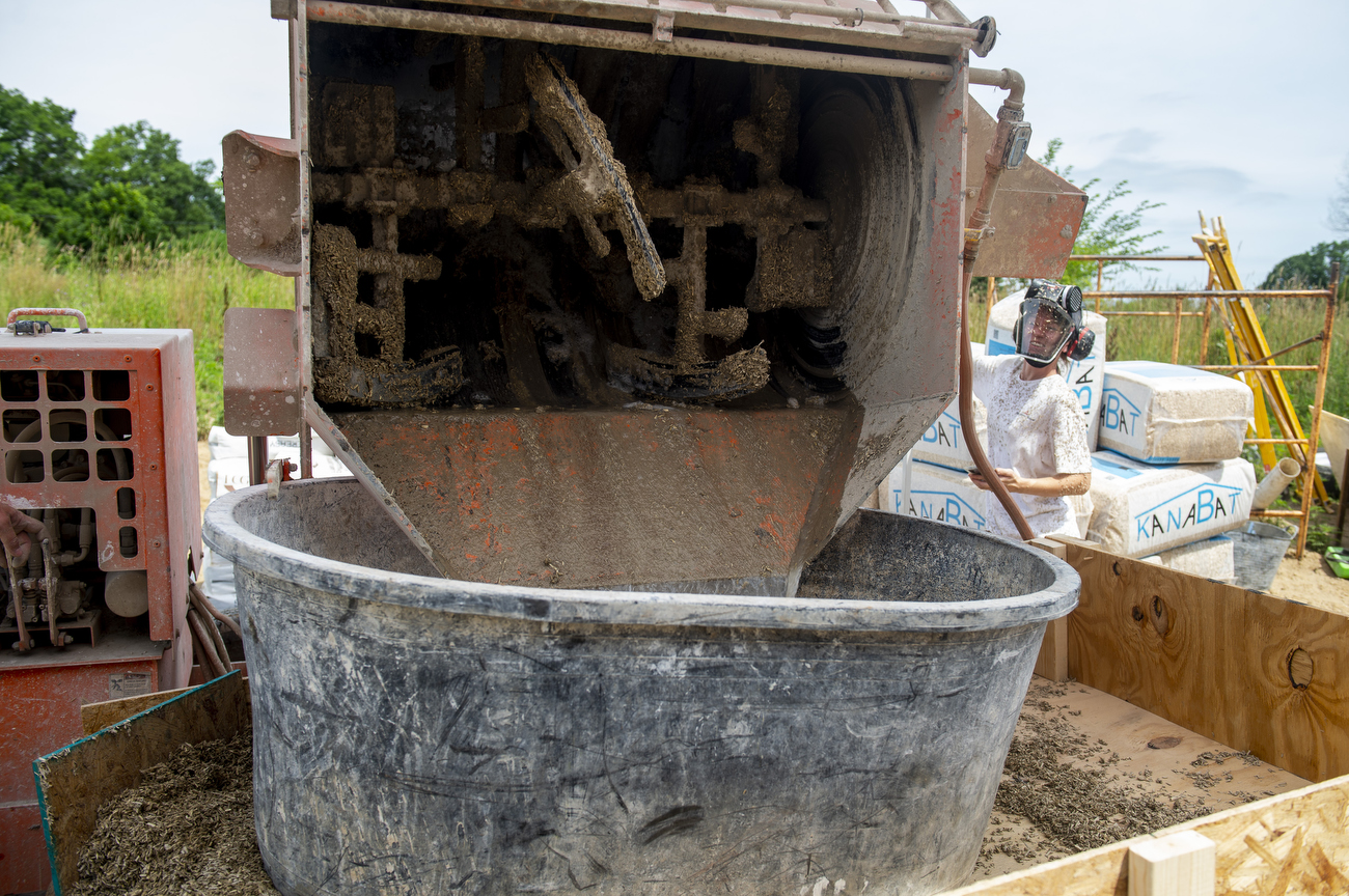 Michigan’s fist licensed hempcrete home near Chelsea - mlive.com