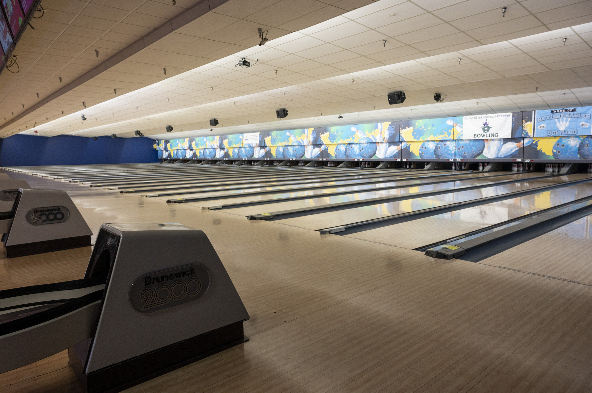 Bel-Mark Lanes bowling alley to close, property sold to Tesla - mlive.com