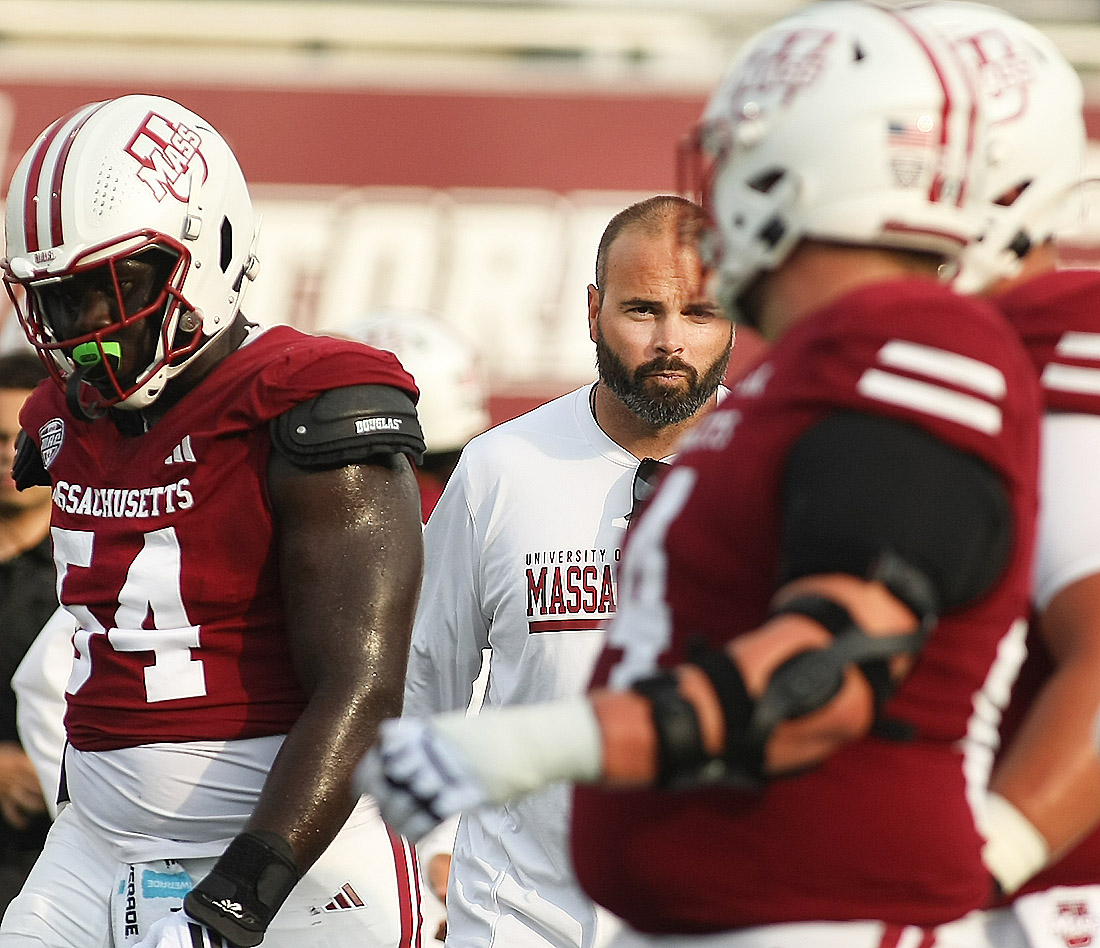 UMass Football vs Bryant 9/6/25 - masslive.com