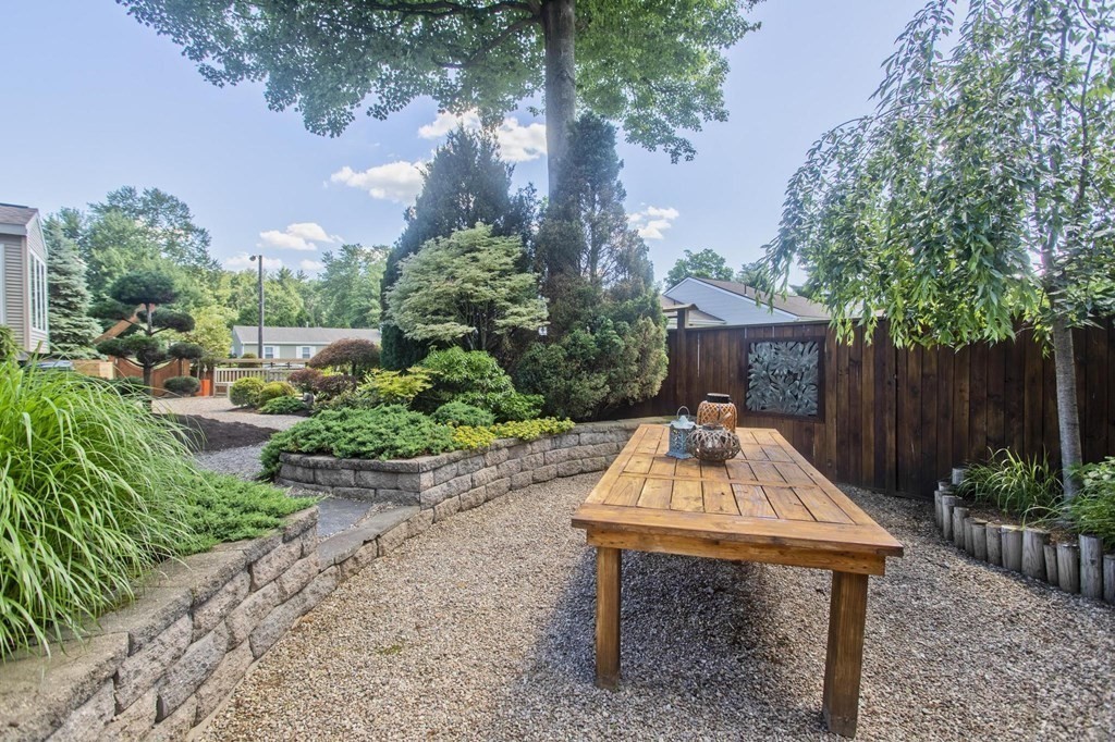 House of the Week: Springfield house for sale has Japanese Tea House ...