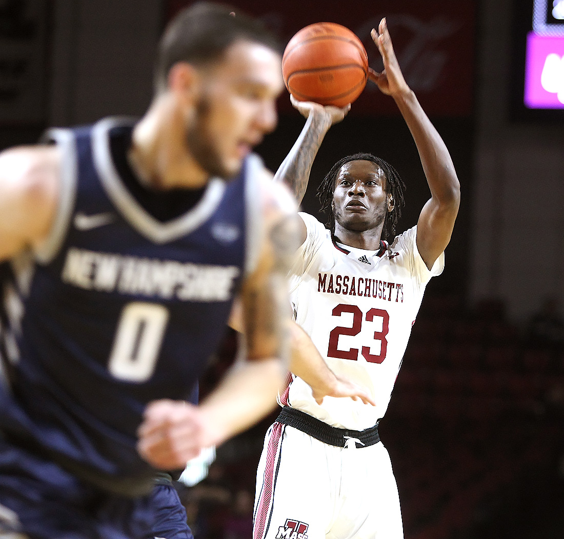 UMass Men's Basketball vs UNH 11/4/24 - masslive.com