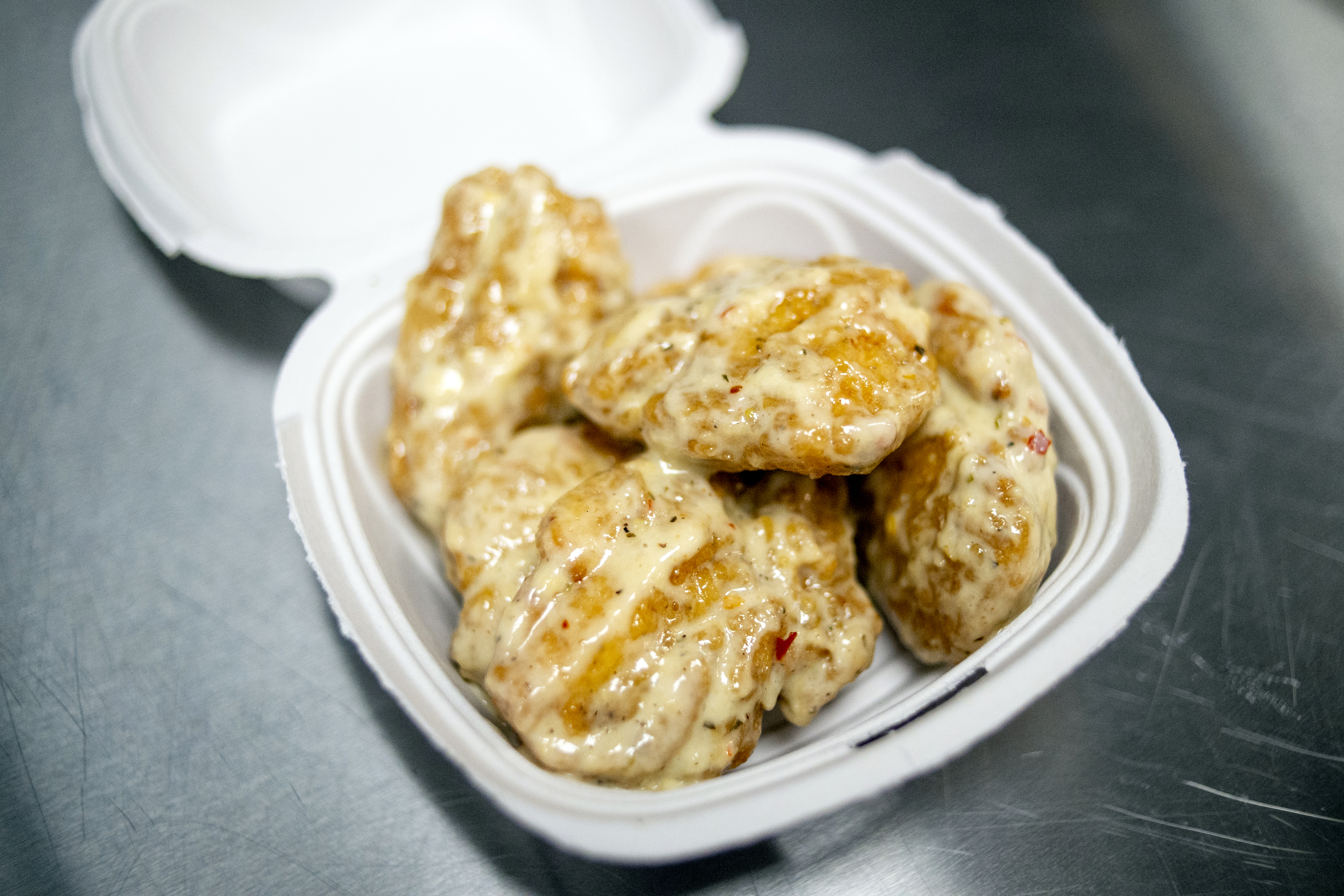 Detroit Wing Company opens new location in Davison Township - mlive.com