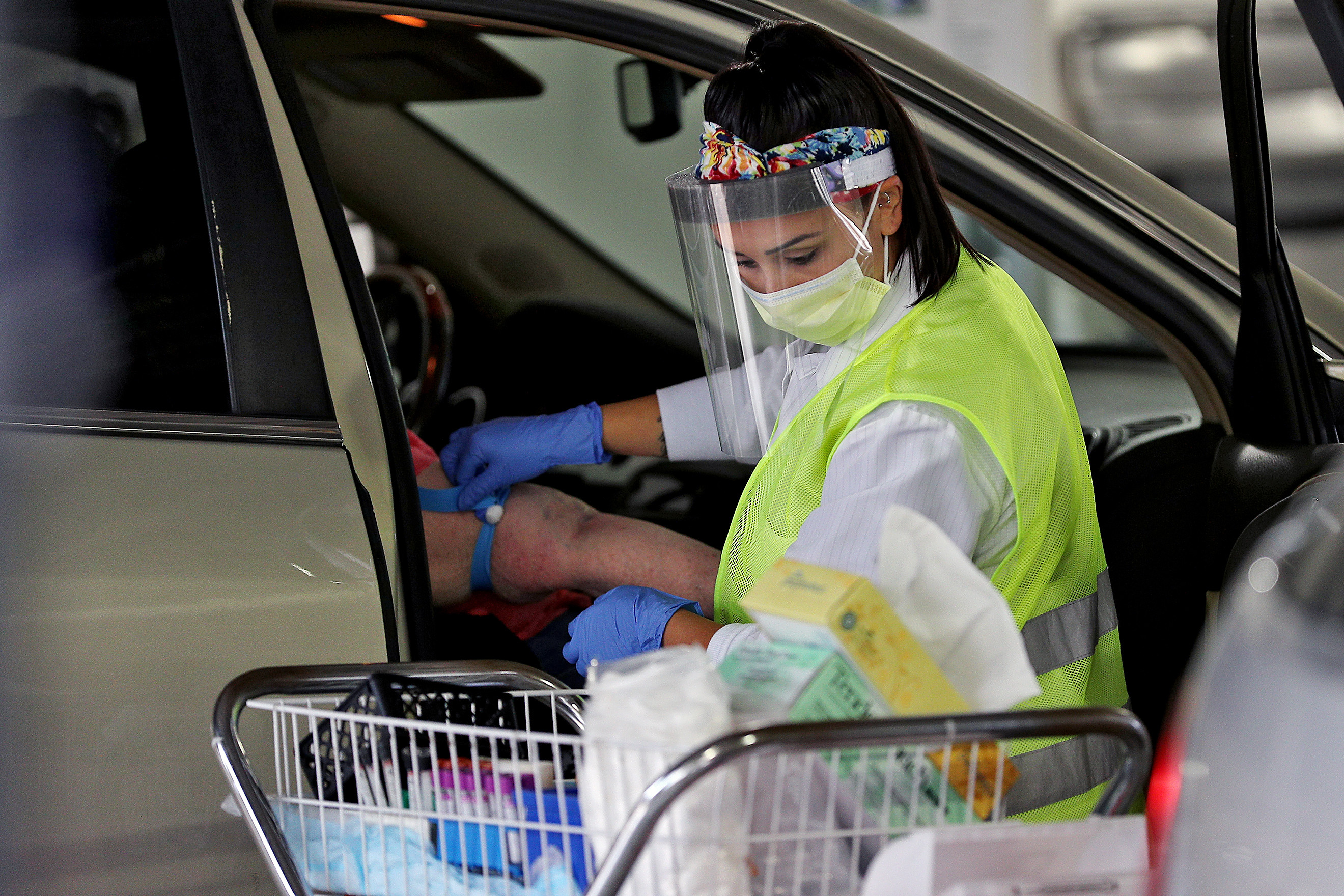 COVID-19 testing lines in Lansing – November 11, 2020 - mlive.com