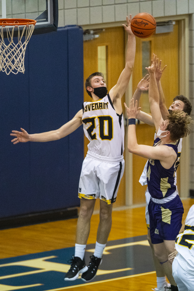 Schoolcraft knocks off GR Covenant Christian 59-47 to advance to MHSAA ...