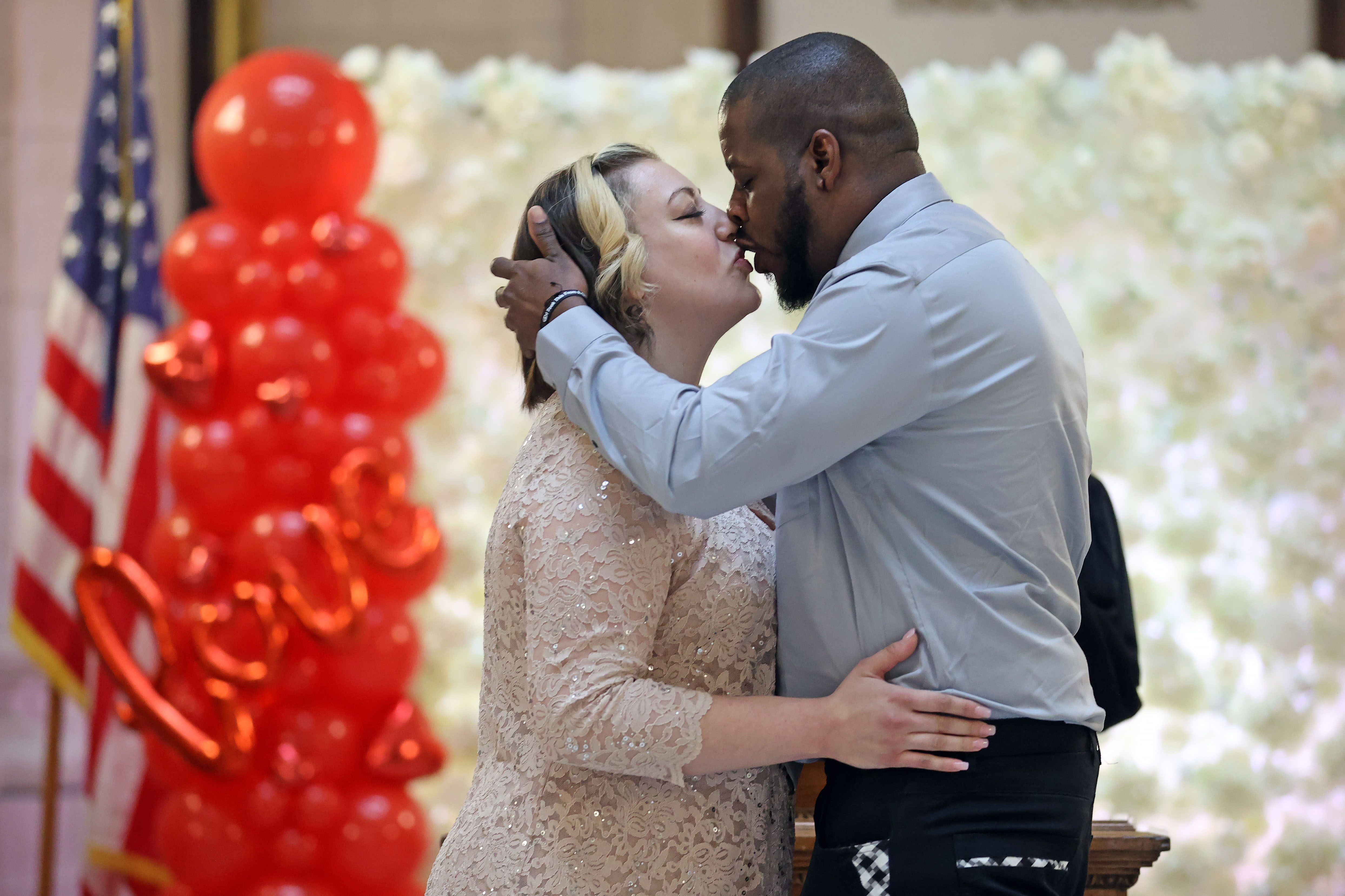 Valentine’s Day weddings at Cleveland City Hall, February 14, 2024 ...
