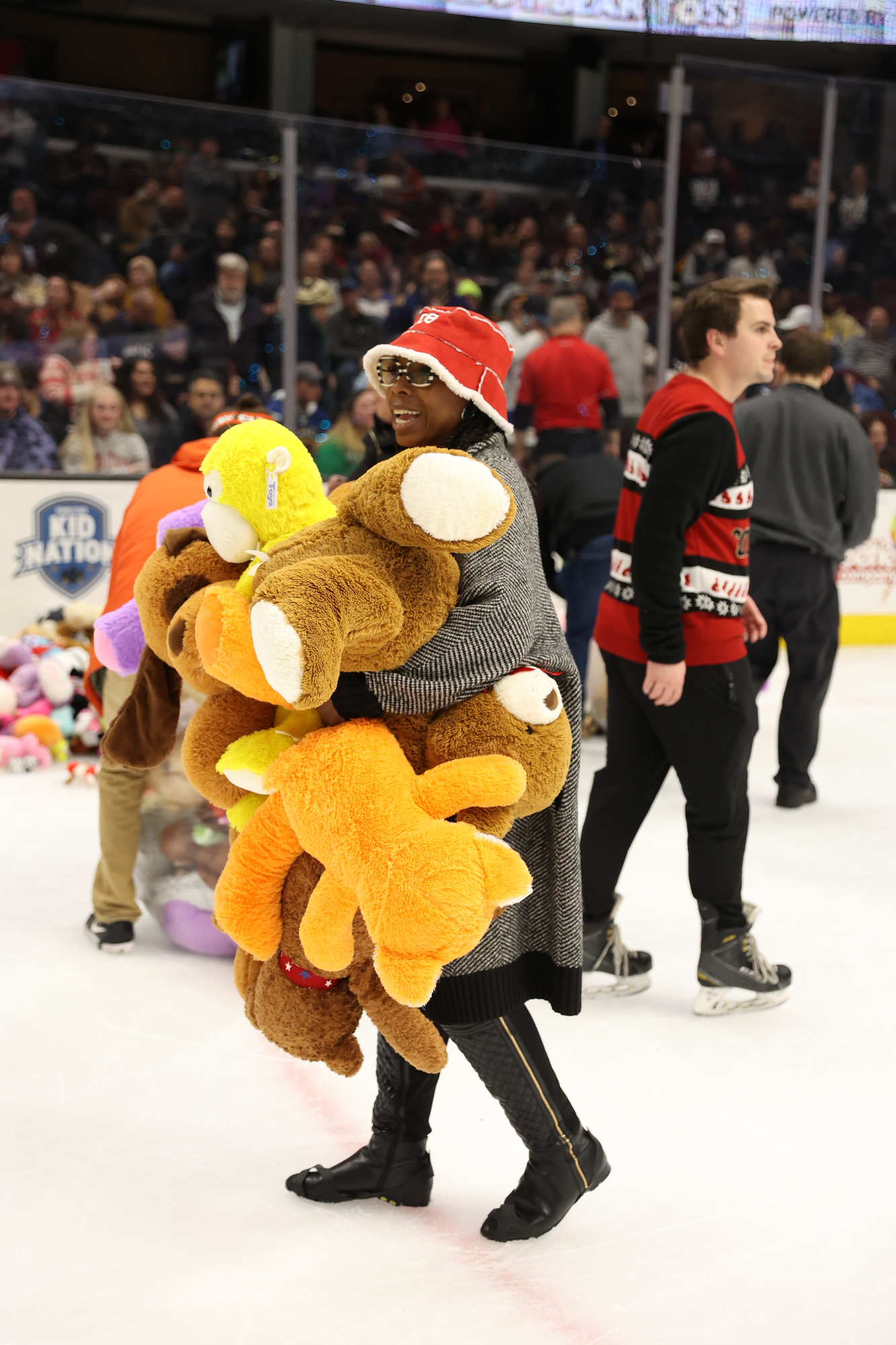 Teddy Bear Toss at Cleveland Monsters game - cleveland.com