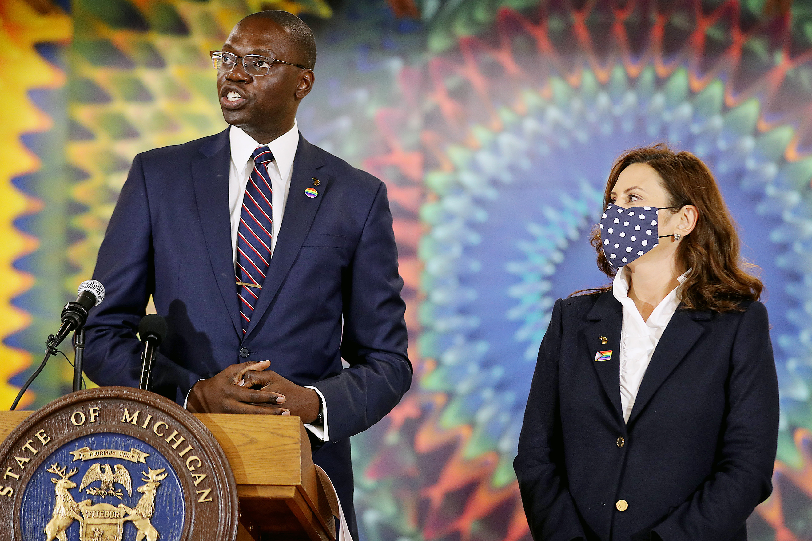 Whitmer signs executive order to end LGBTQ+ conversion therapy – June ...
