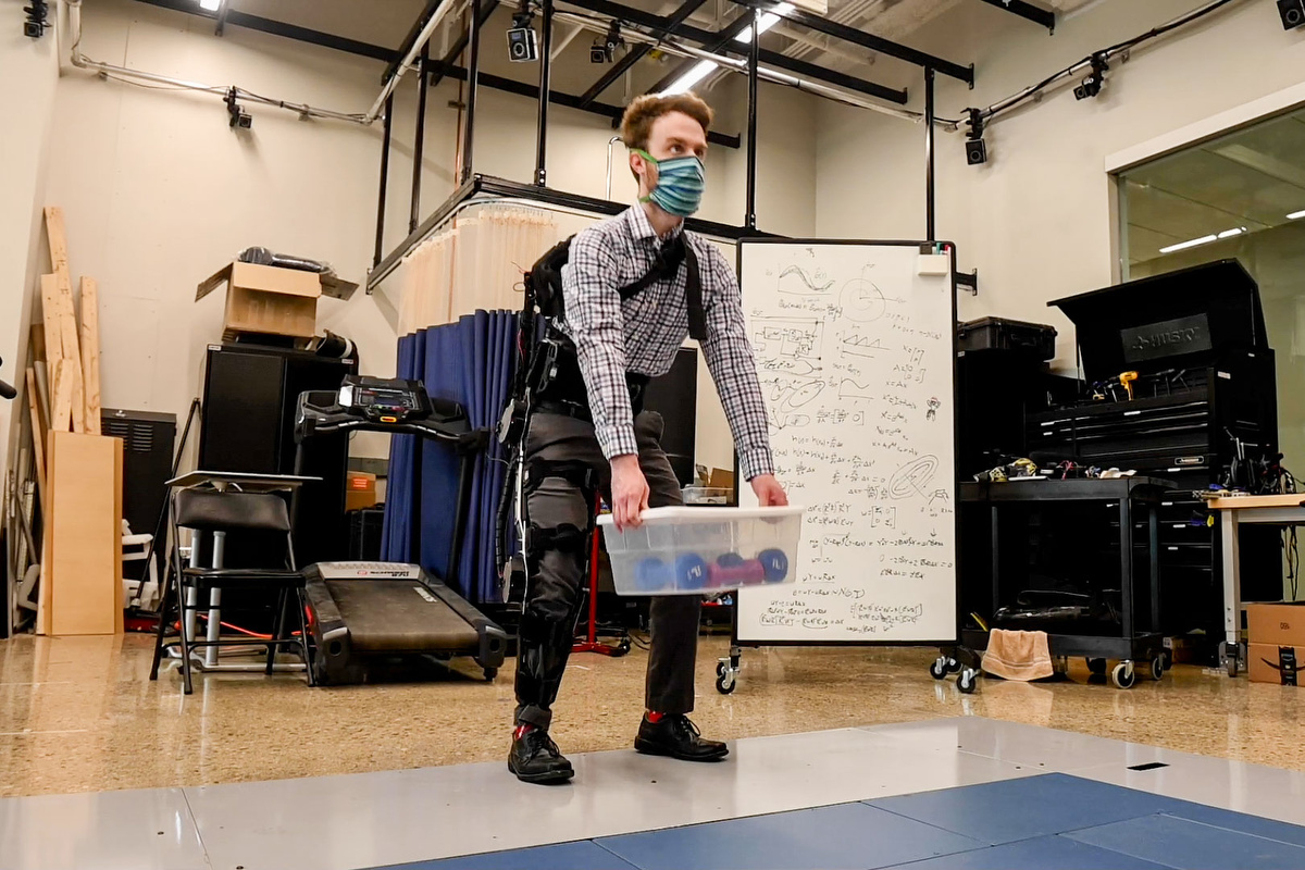 UM Robotics demonstrates new modular exoskeleton for assistance in ...