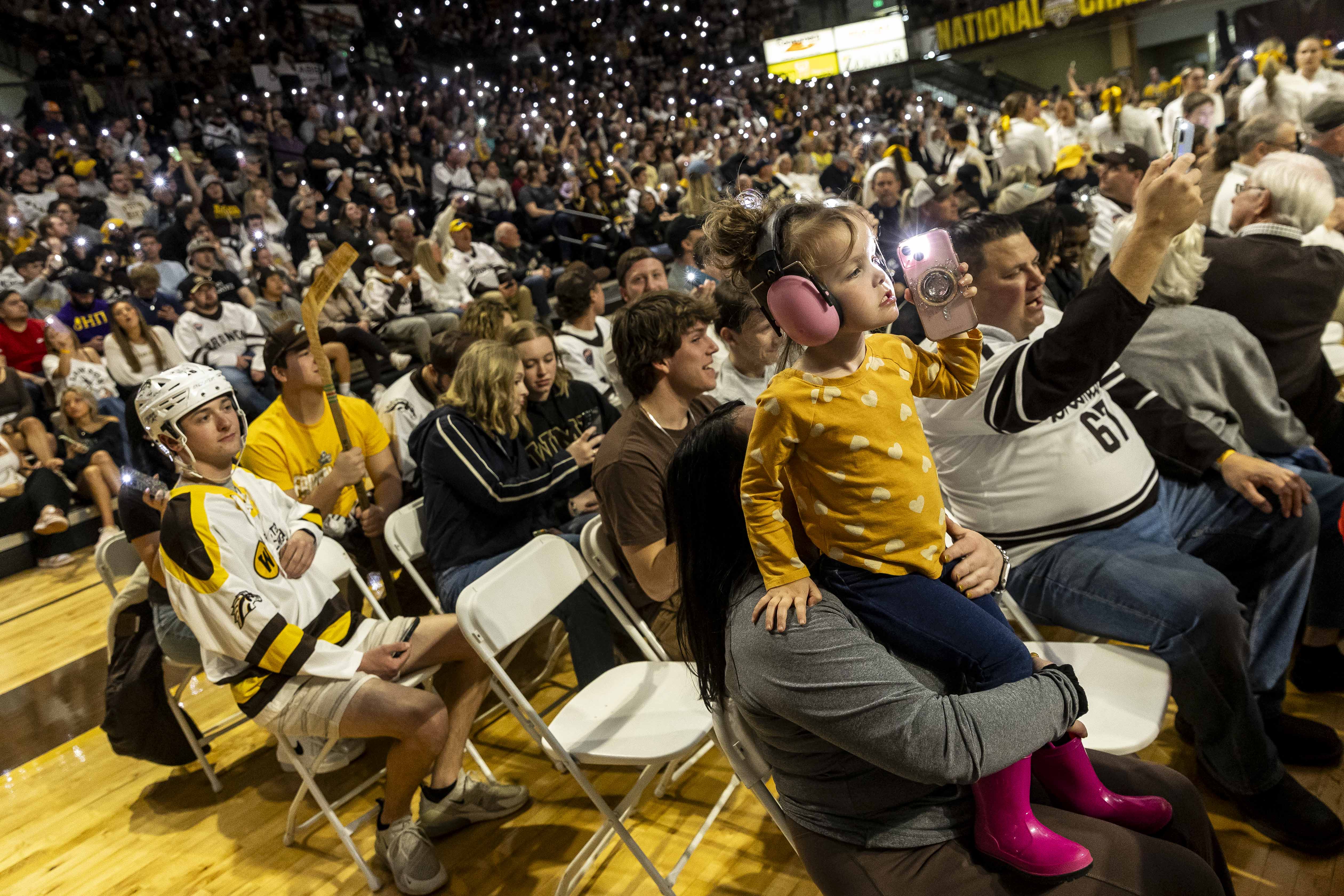 Fans join WMU hockey in celebrating NCAA title during ‘National ...