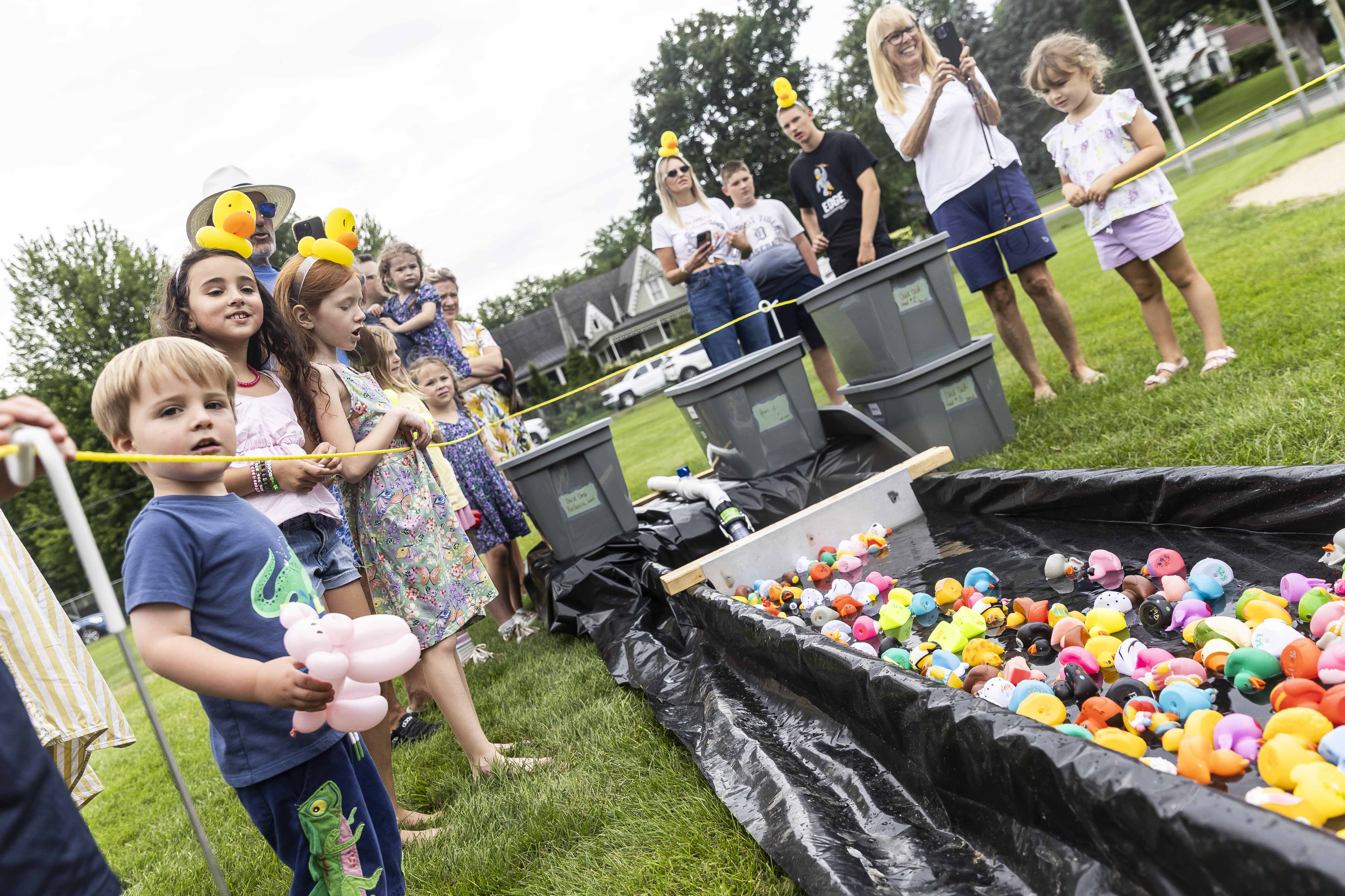 Douglas Duck Dash brings family fun to Saugatuck Venetian Festival ...