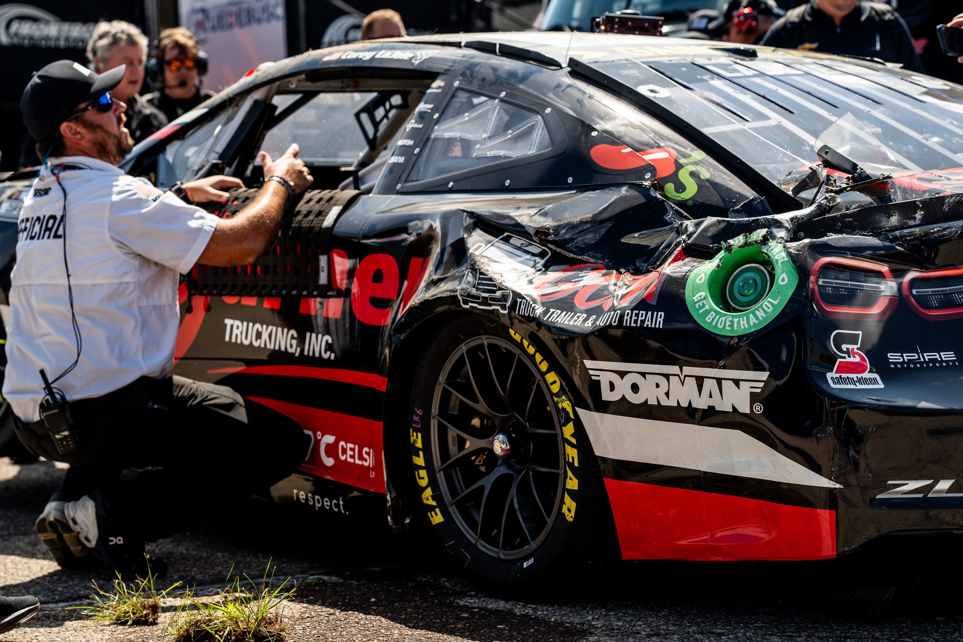 FireKeepers Casino 400: Day two starts at lap 51 - mlive.com