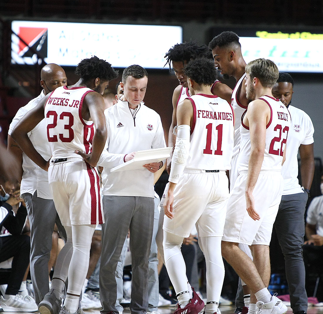 UMass Men's Basketball vs URI 1/15/22 - masslive.com