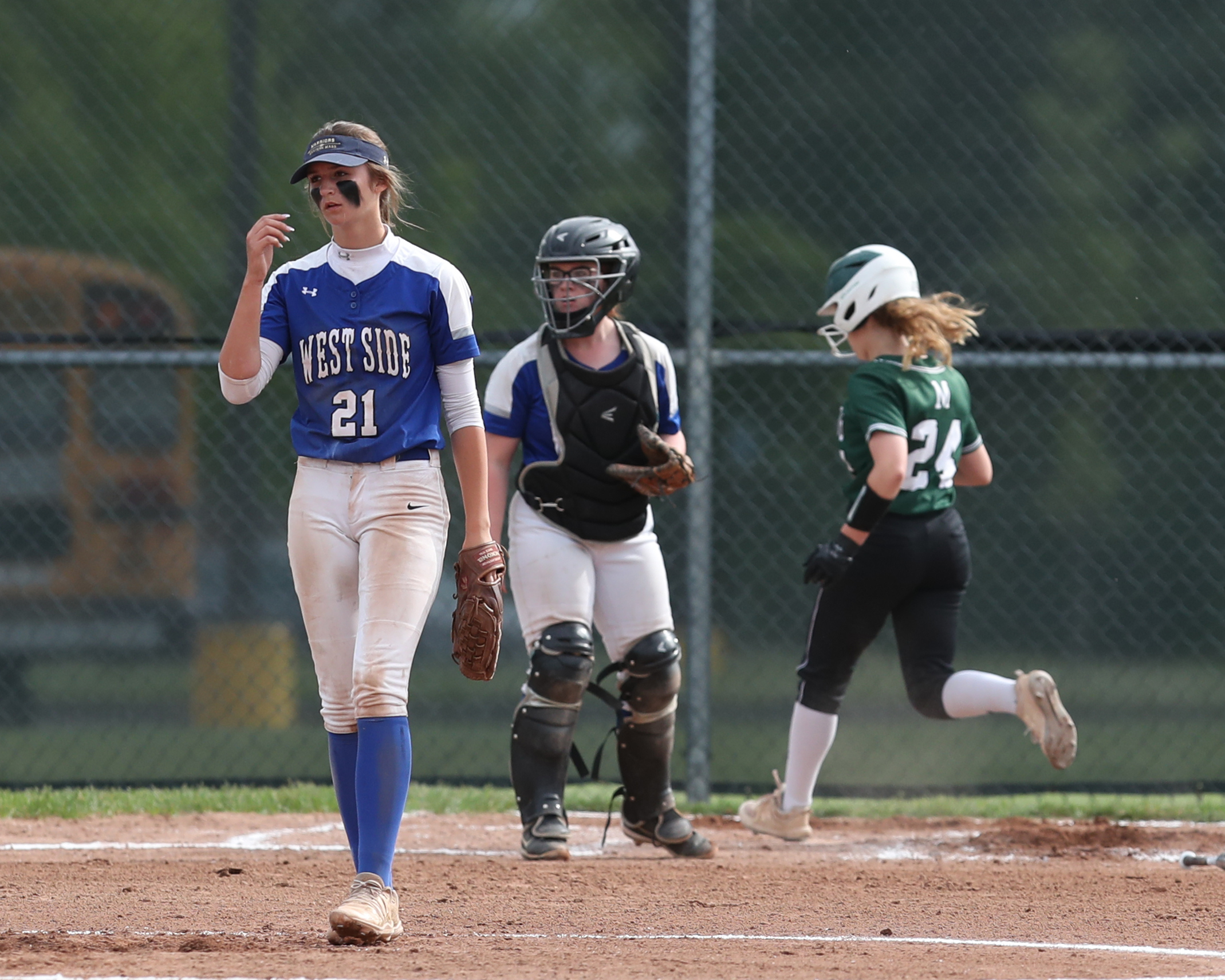 West Springfield vs Minnechaug Softball - masslive.com