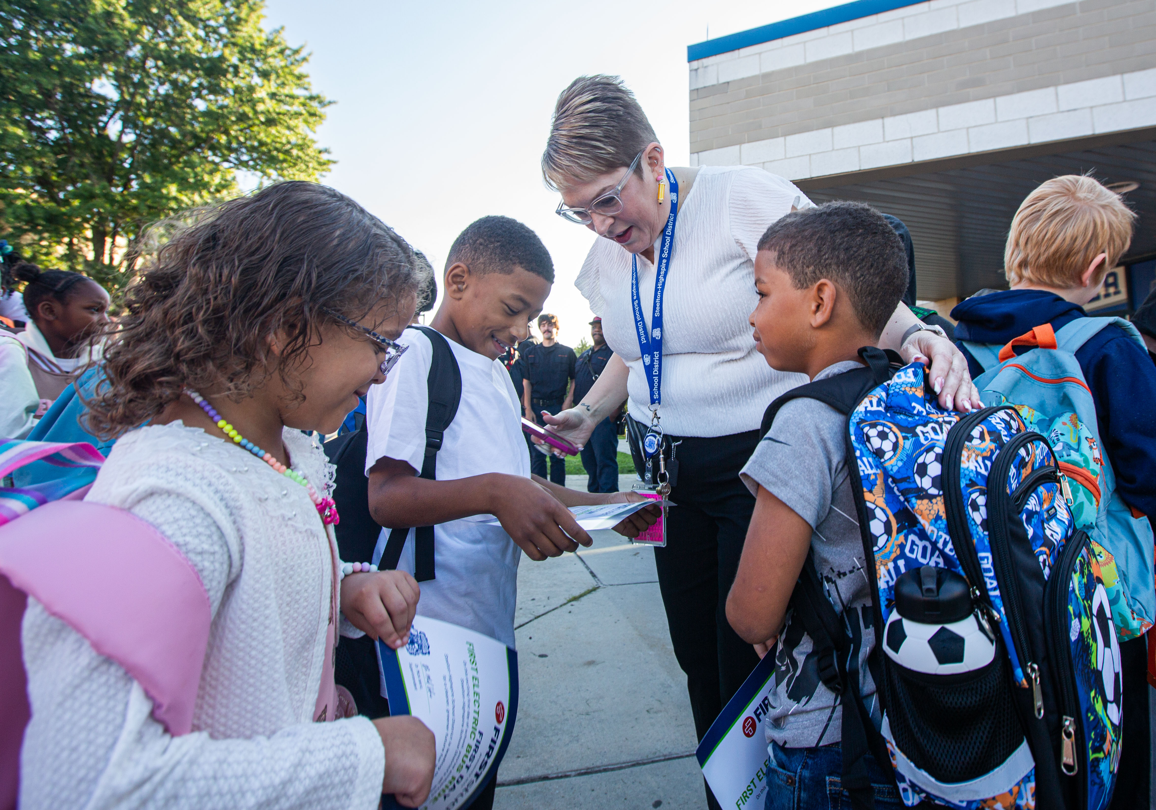 Steel-high elementary school first day of school - pennlive.com