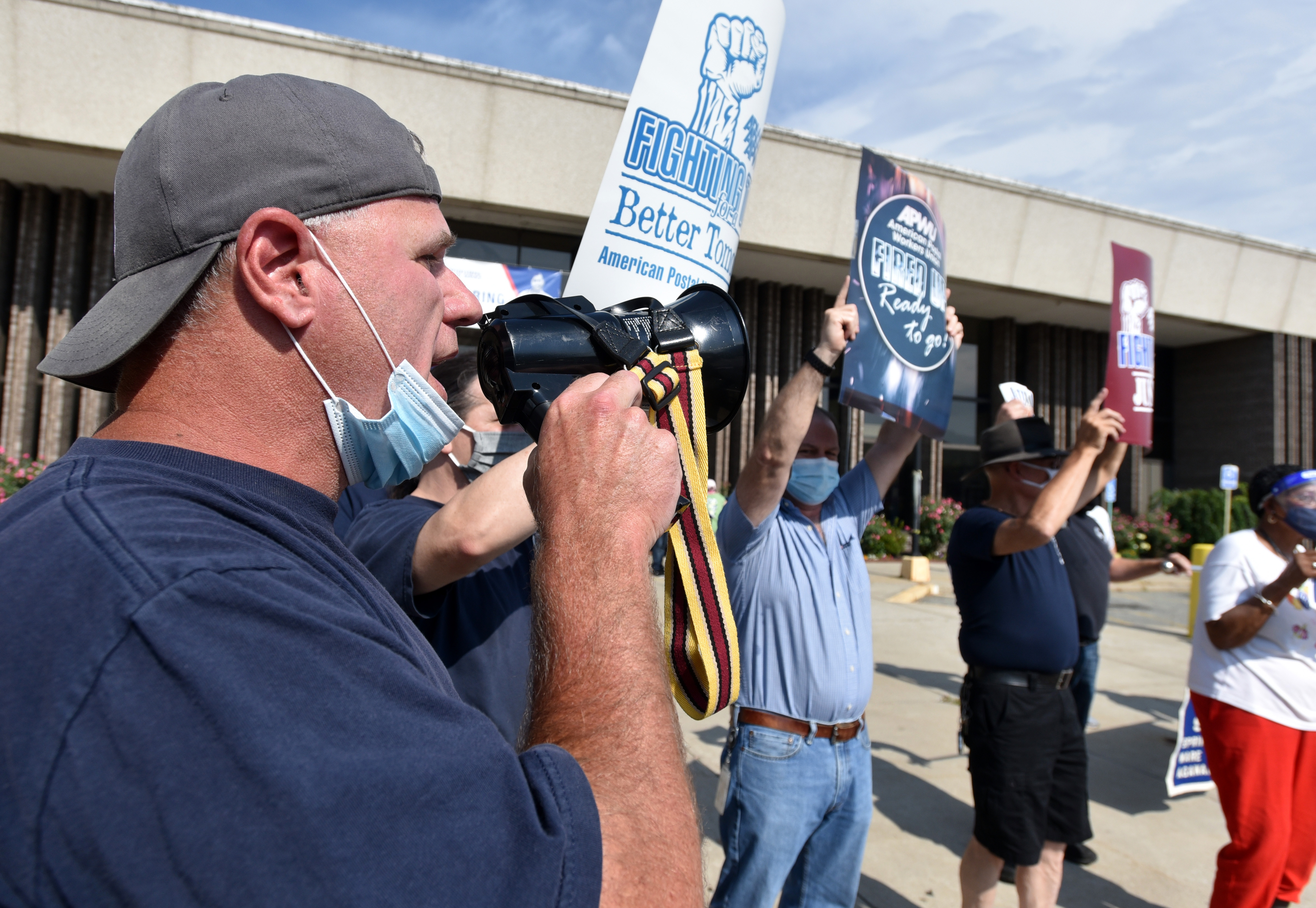 Postal workers rally at Springfield Post Office - masslive.com
