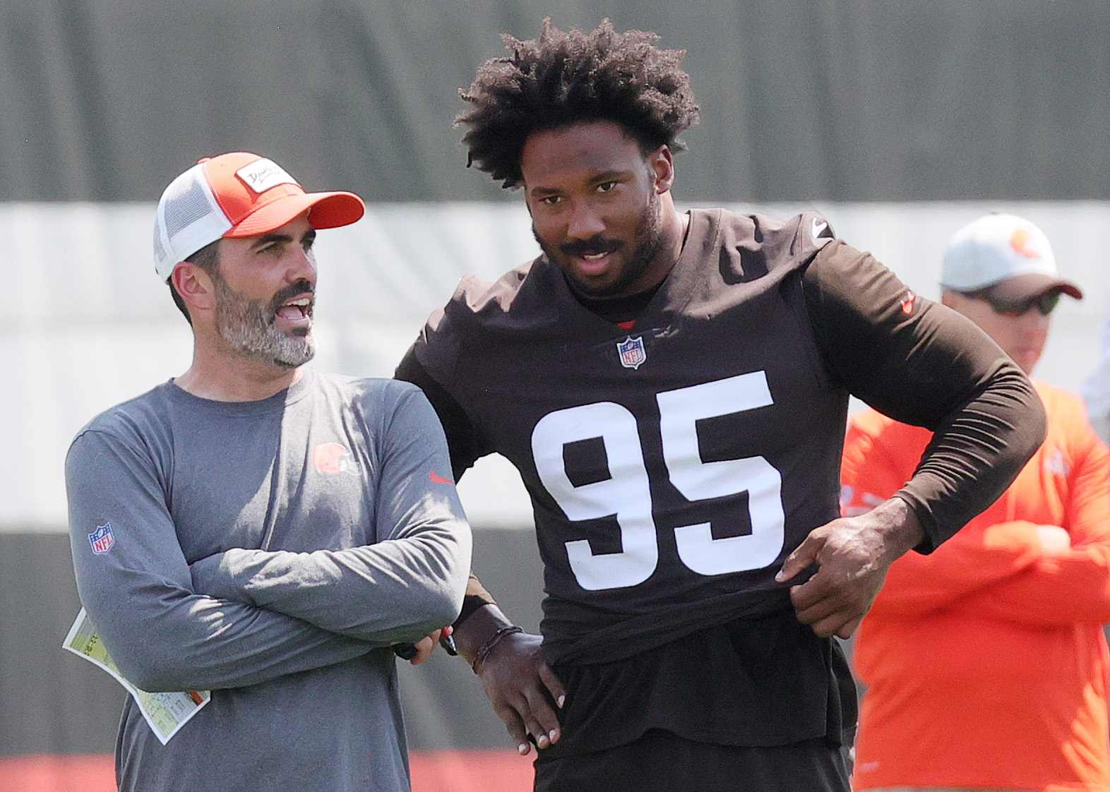 Cleveland Browns defensive end Myles Garrett, 2021-2022 - cleveland.com