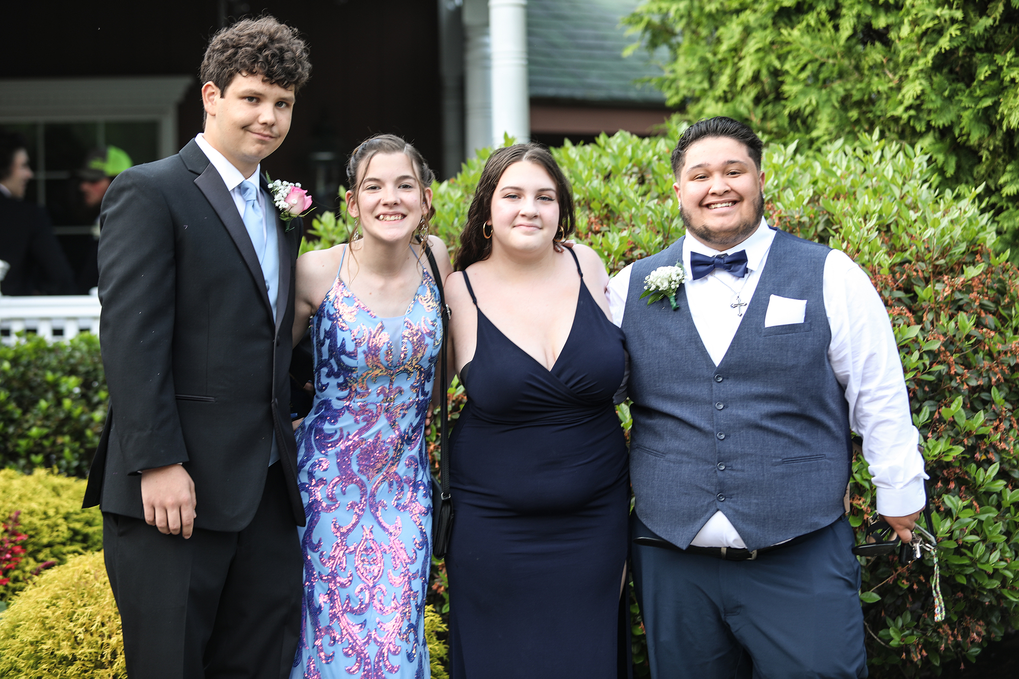 2022 Prom Photos: Enfield High School Prom at the Log Cabin in Holyoke ...