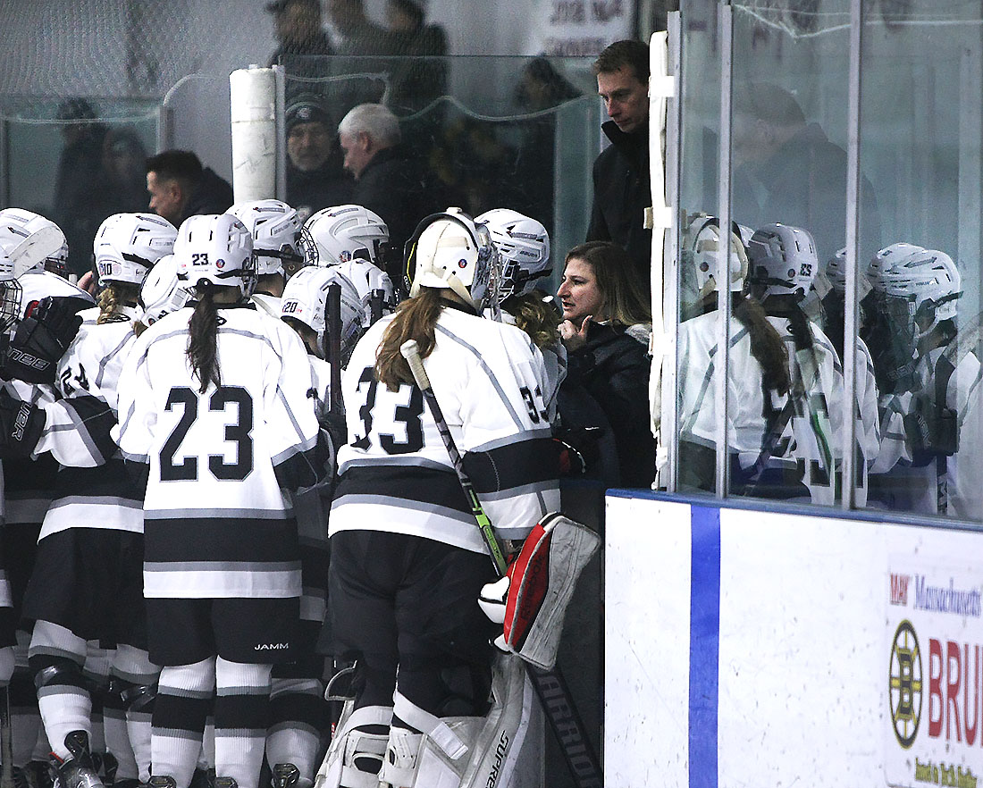 Pope Francis vs Longmeadow girls Hockey 1/19/24 - masslive.com