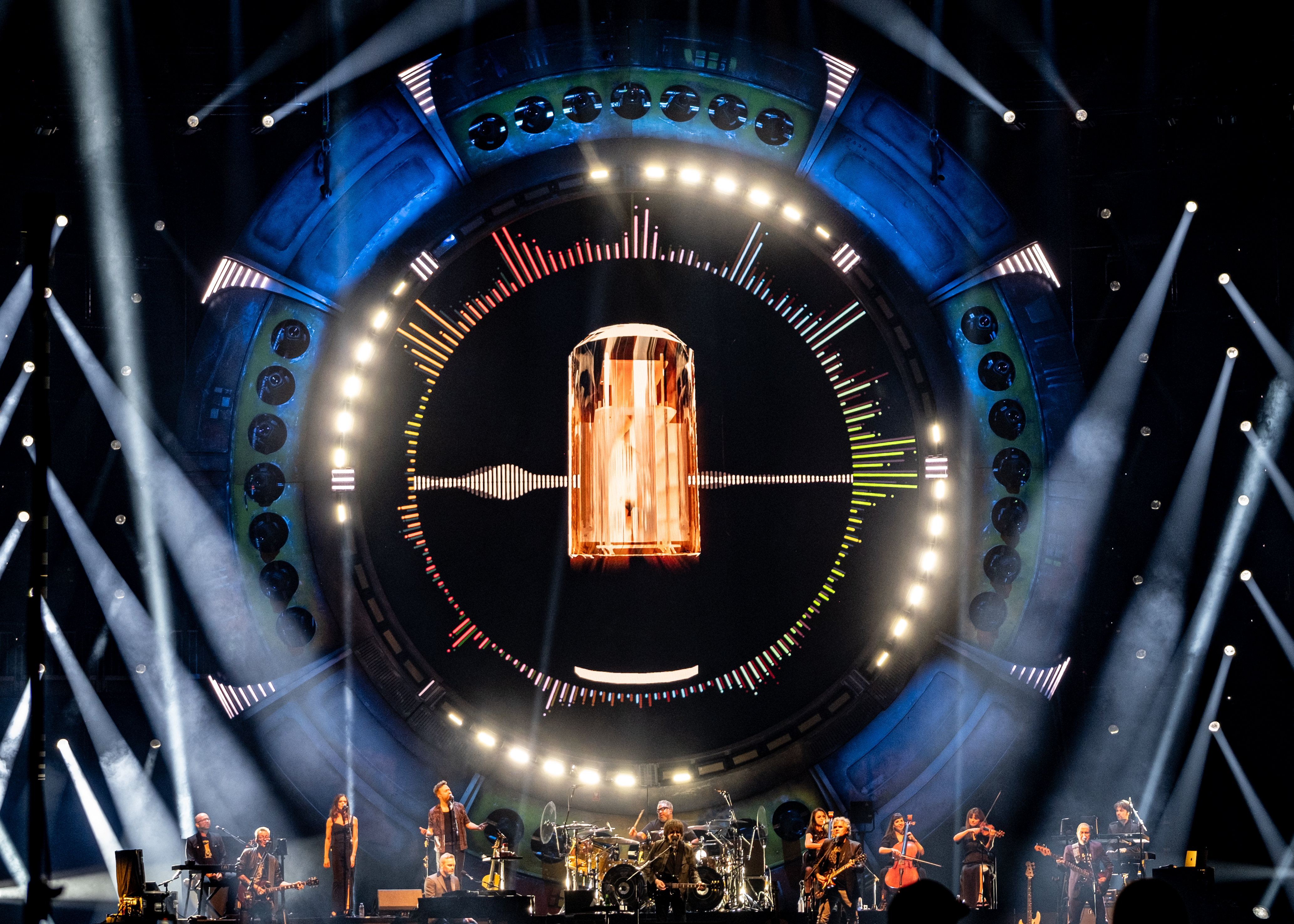 Jeff Lynne's ELO "The Over and Out Tour" at Rocket Mortgage Fieldhouse ...