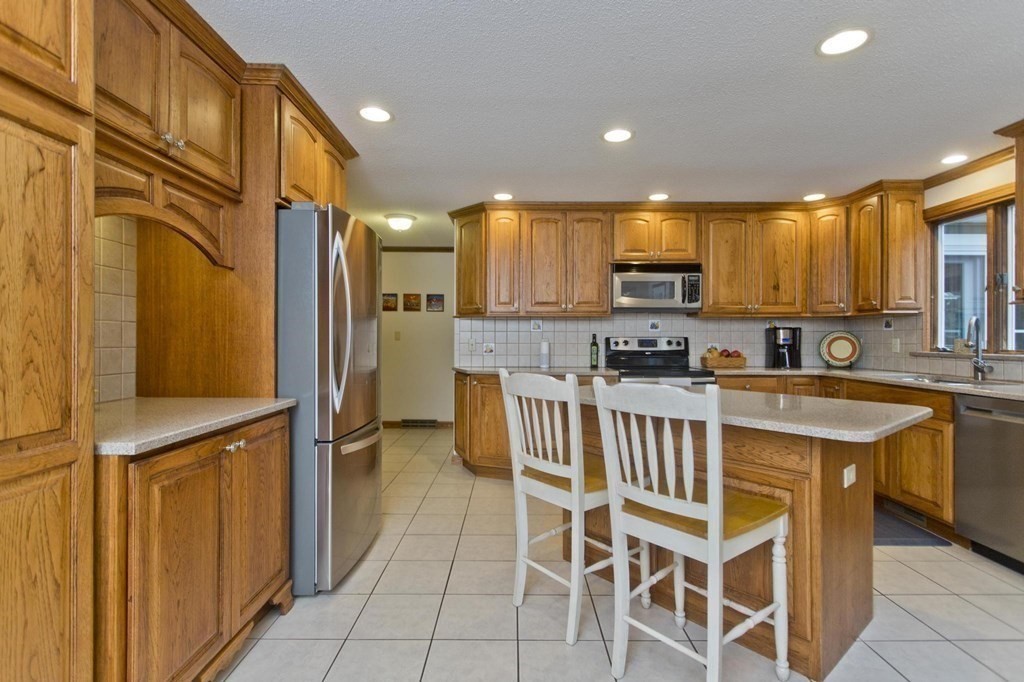 House of the Week: Wilbraham home has in-law apartment with private ...