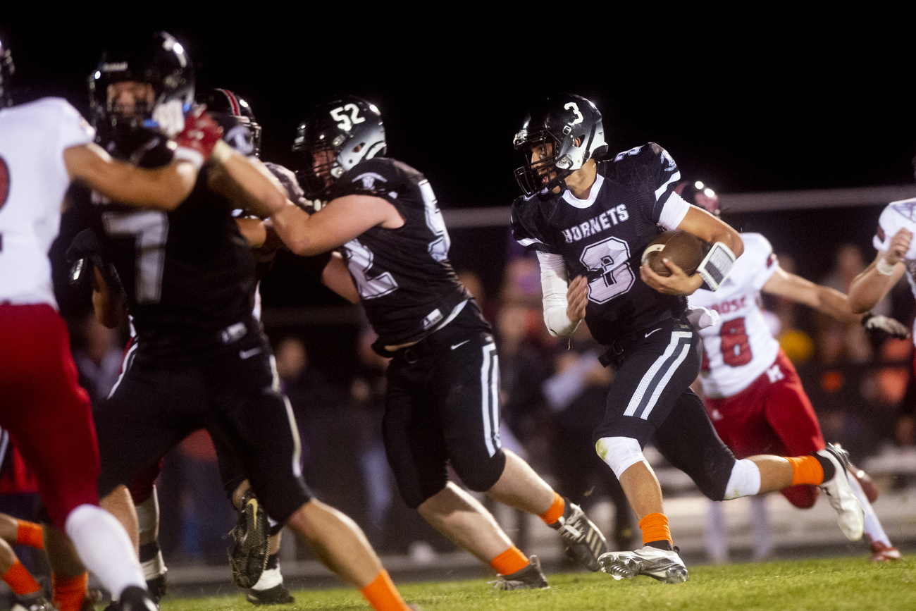 Montrose defeats New Lothrop football in Week 5 matchup - mlive.com