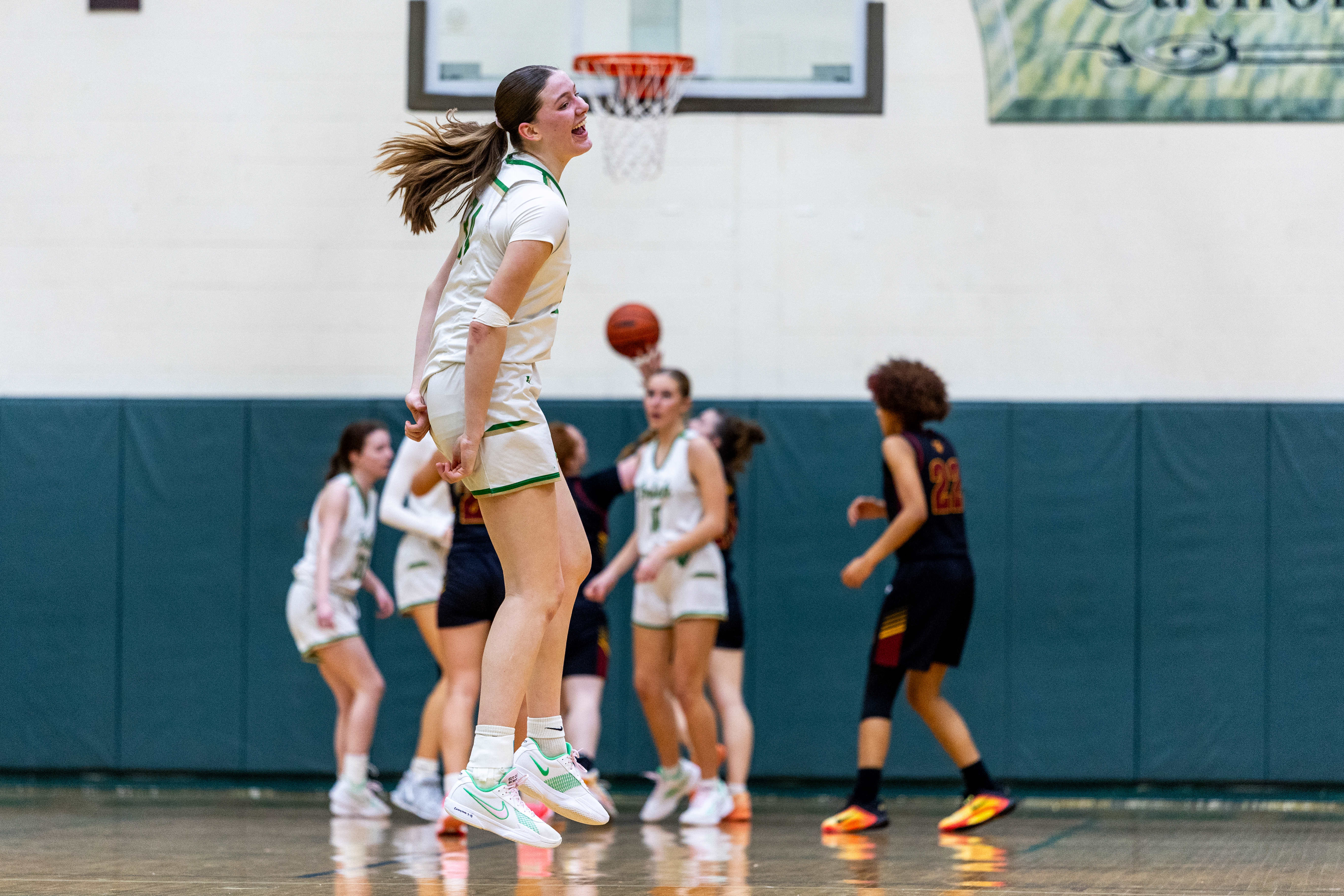 Galesburg-Augusta at Kalamazoo Hackett girls basketball - mlive.com