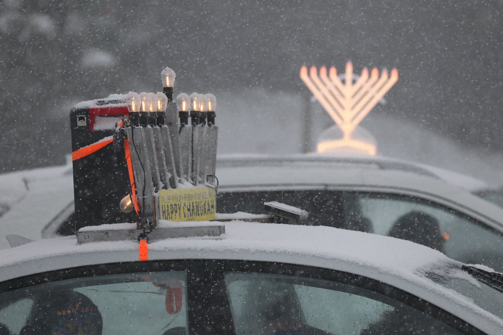 Menorah-topped cars parade through Cleveland eastern suburbs ...
