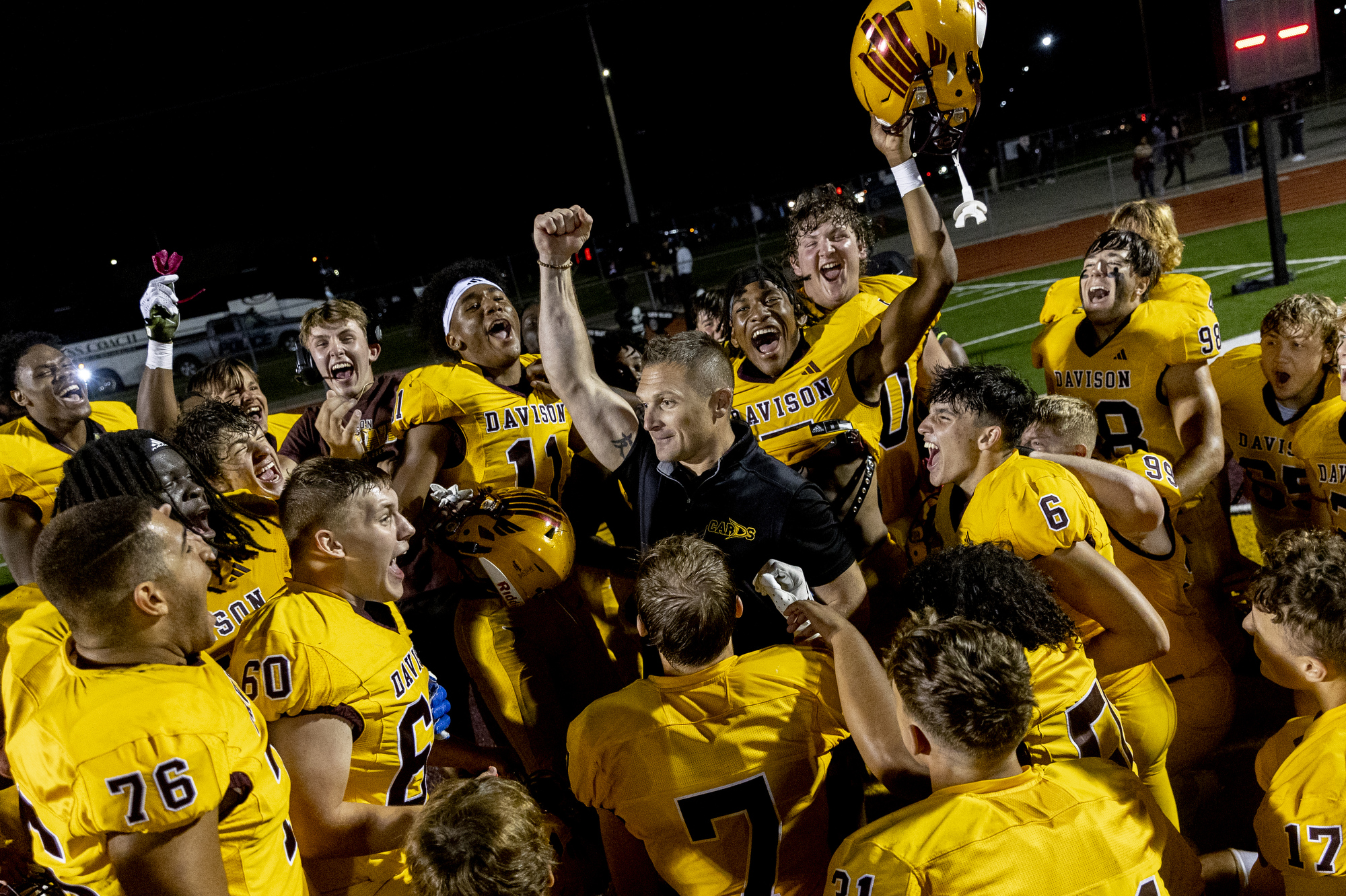 Jake Weingartz tallies 100th coaching win with Davison football - mlive.com