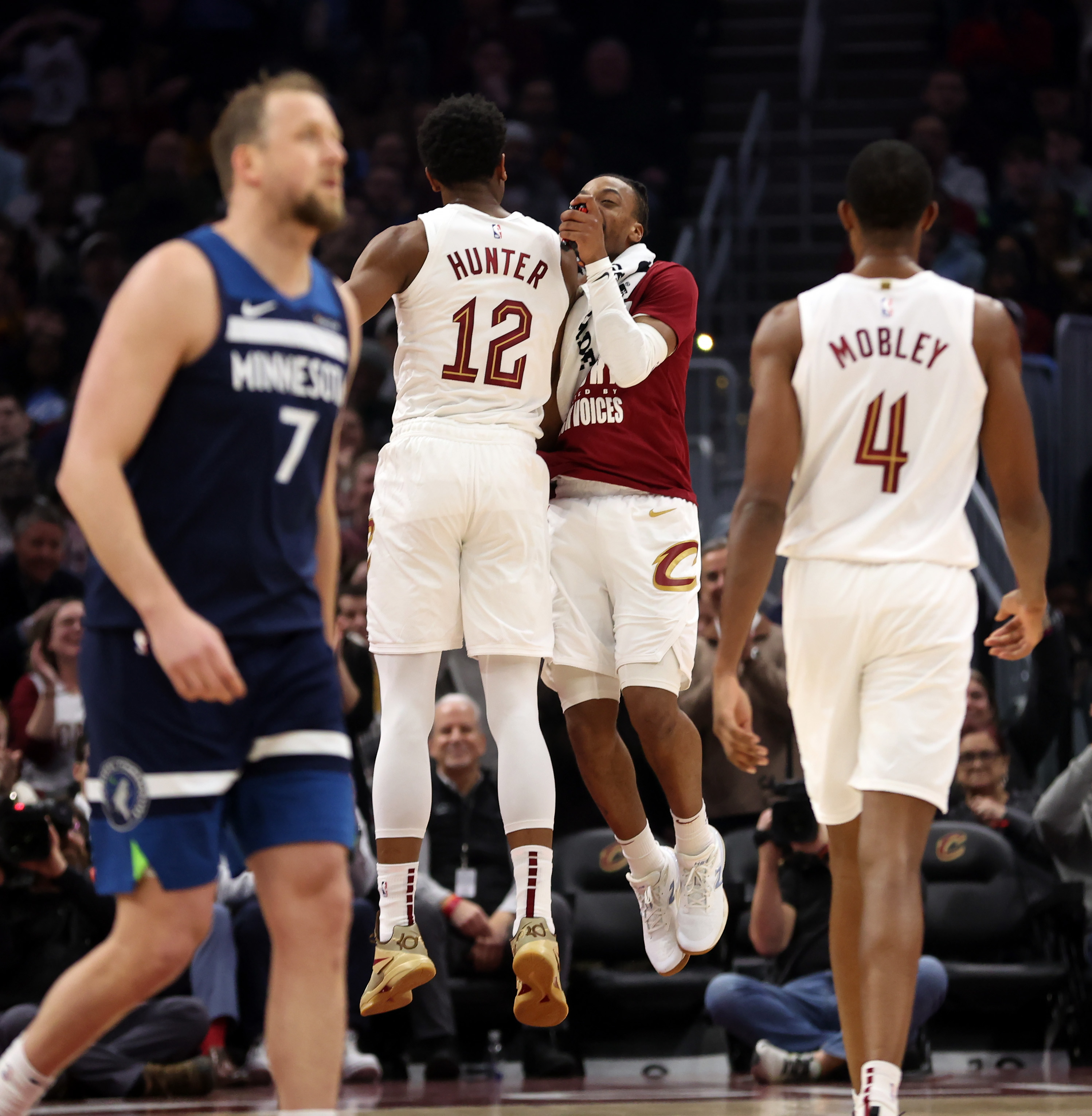 Cleveland Cavaliers vs. Minnesota Timberwolves, February 10, 2025 ...