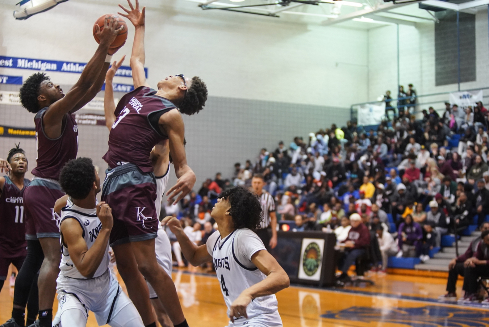 Kalamazoo Central defeats Loy Norrix, 52-45 - mlive.com