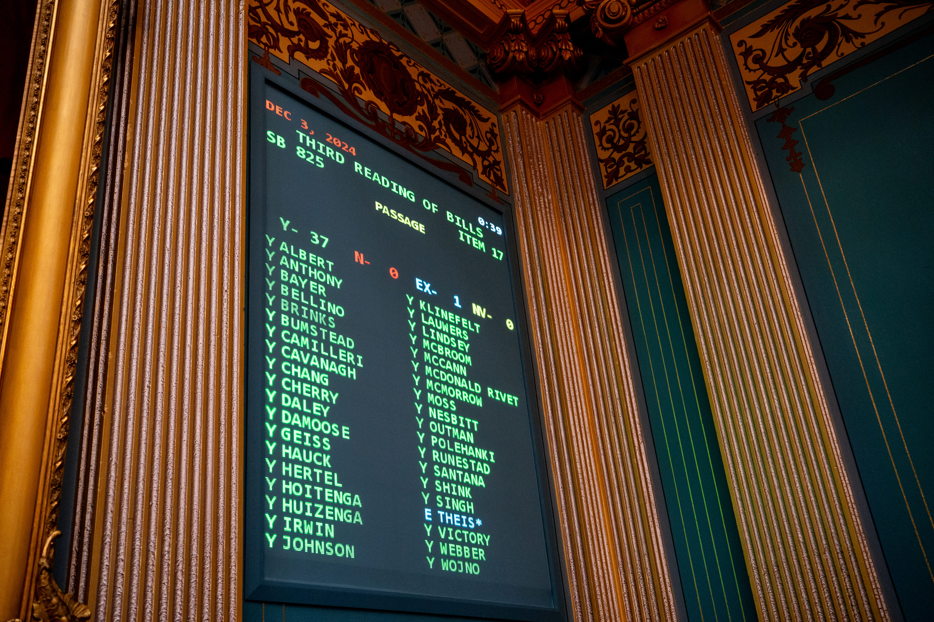 Senator Geiss helps Momnibus Bill Package through Senate - mlive.com