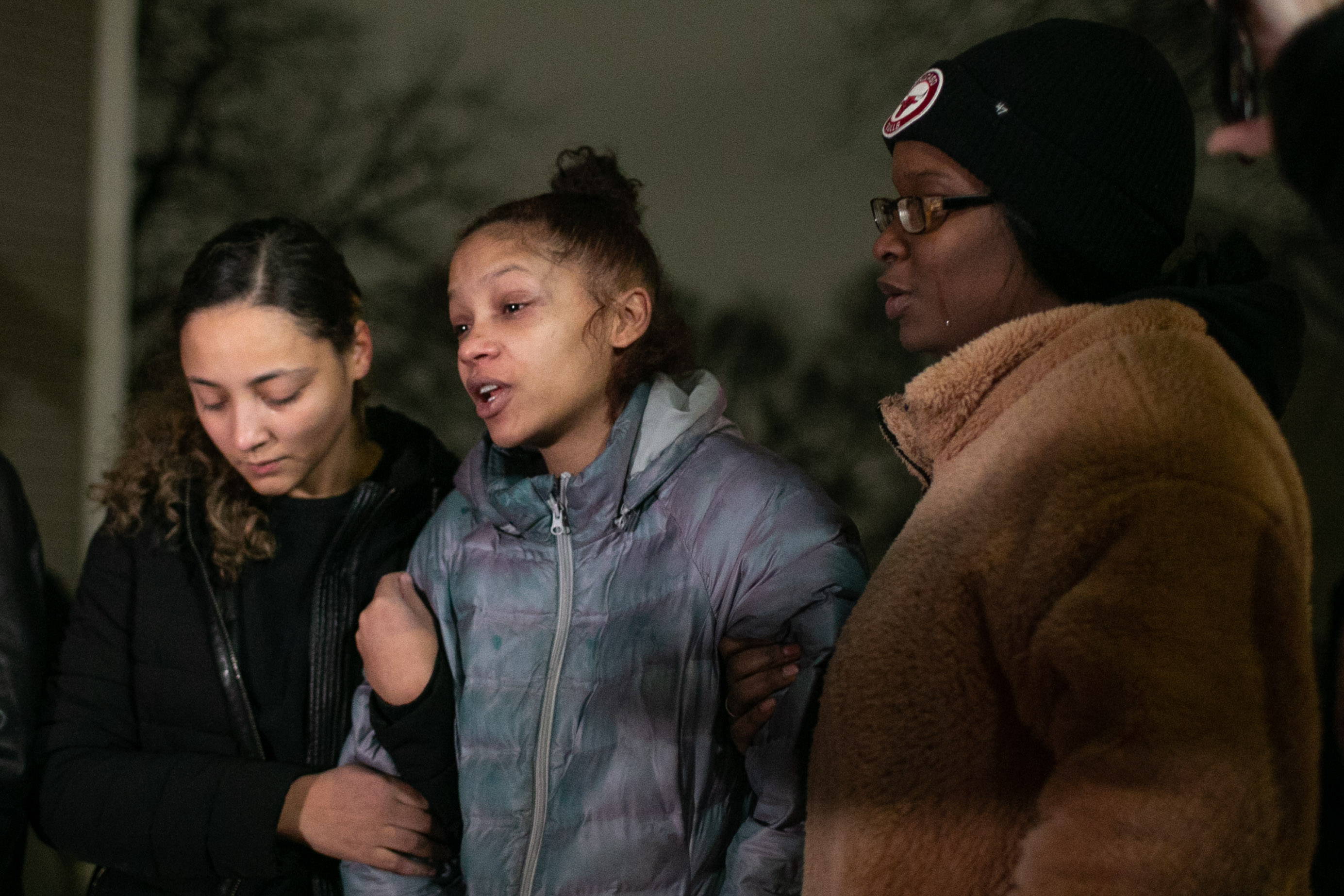 Candlelight vigil held for 2-year-old shooting victim Khalise Brewer ...