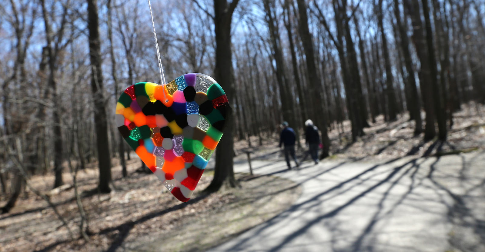 Xmas lights, teddy bears and signs celebrate unity - cleveland.com