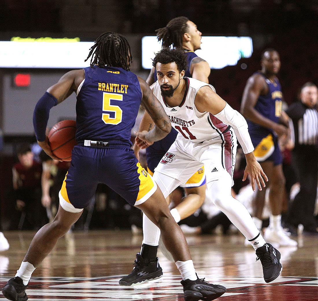UMass Men's Basketball vs LaSalle 1/11/23 - masslive.com