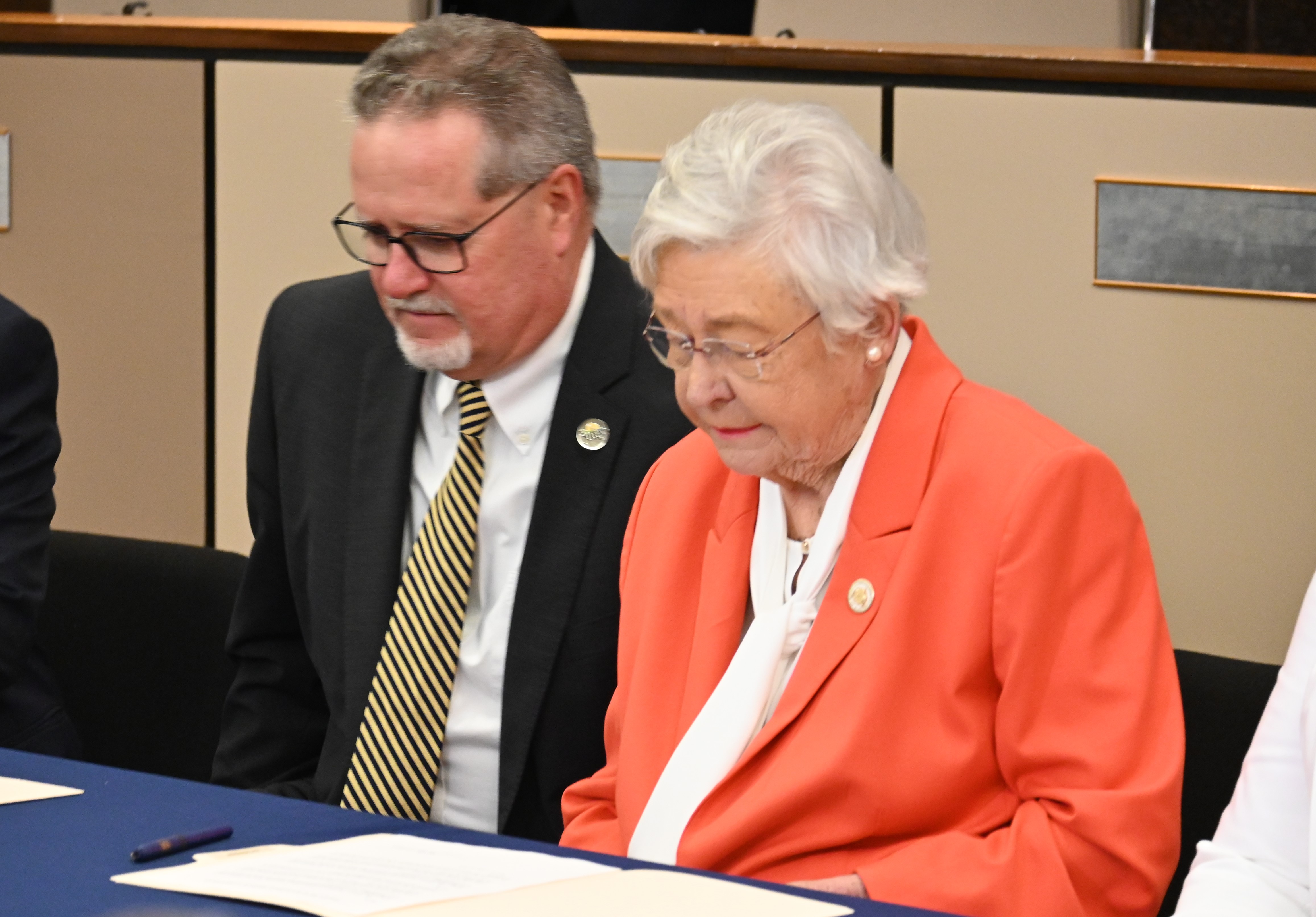 Foley Beach Express purchase agreement signing - al.com