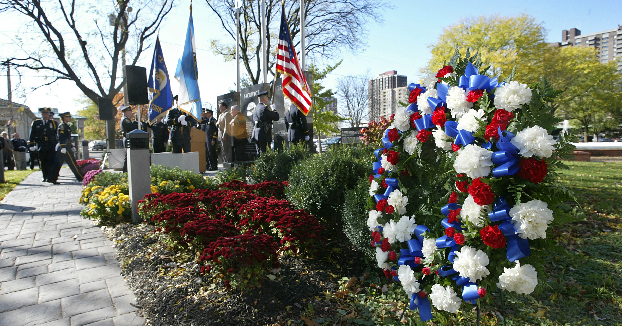 Syracuse police officer Wallie Howard Jr., murdered in 1990 - syracuse.com