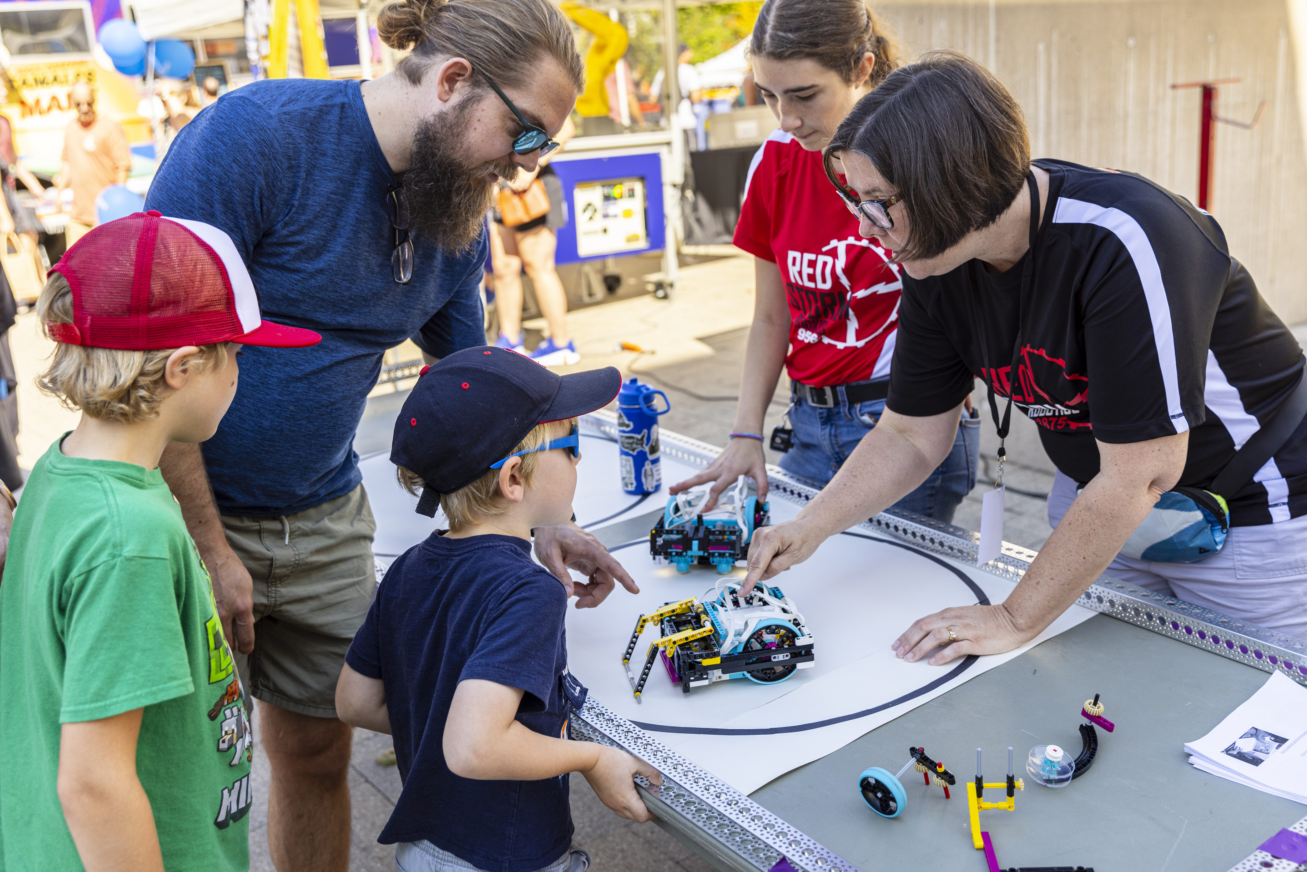 Robots invade Rosa Parks Circle during Robotics Expo and Parade - mlive.com