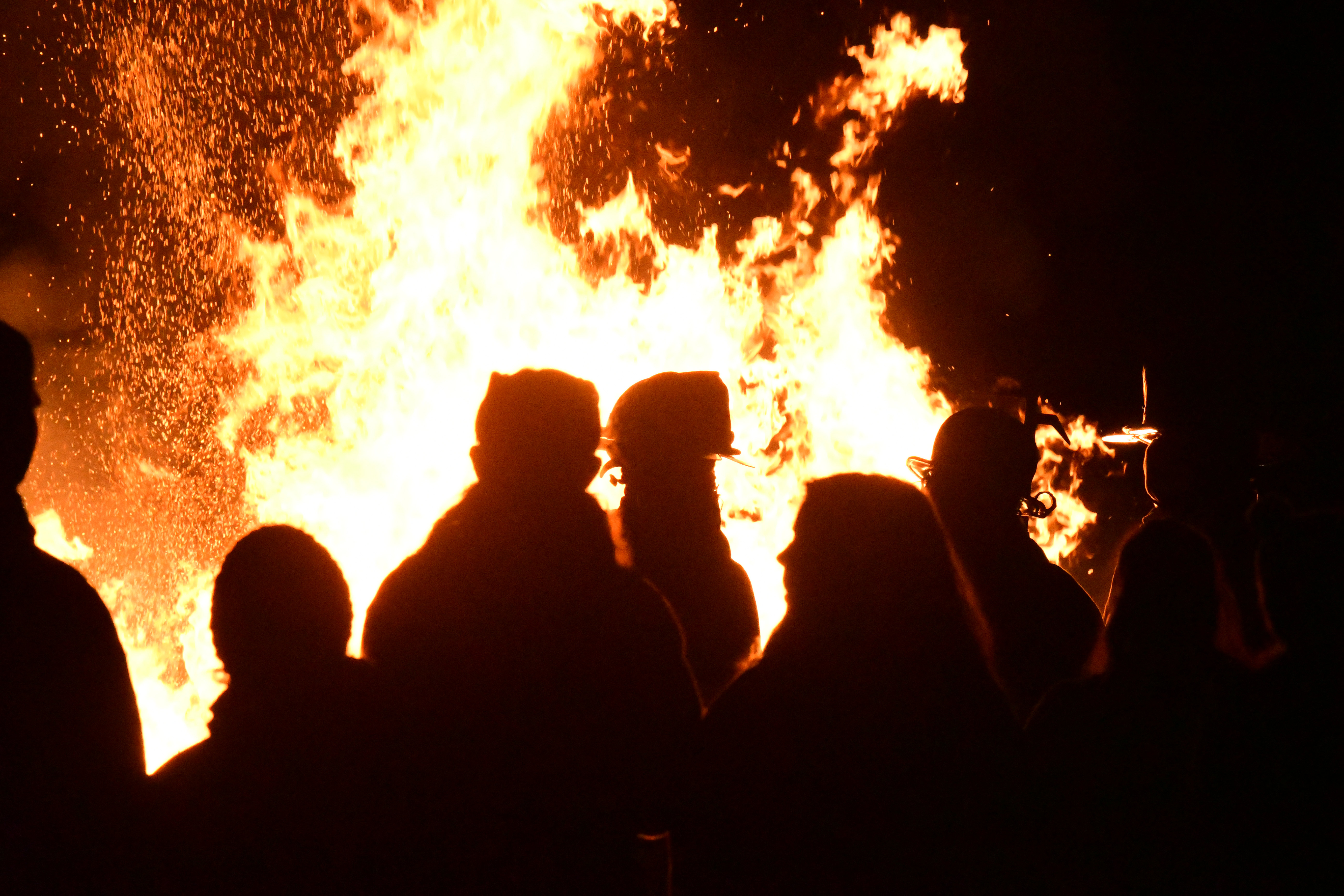 Clinton 14th Annual Yuletide Bonfire - nj.com