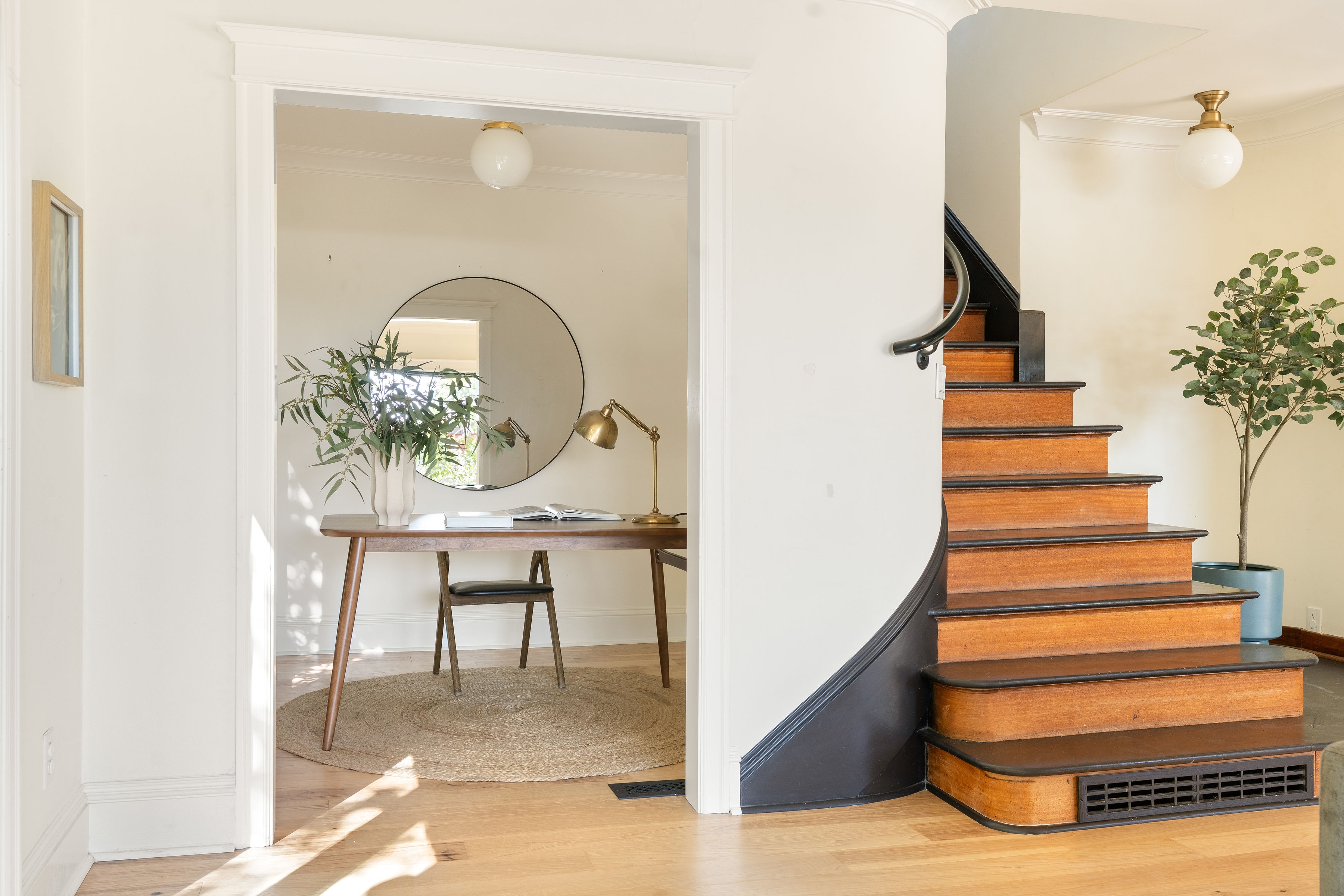 Rare Art Moderne house - oregonlive.com