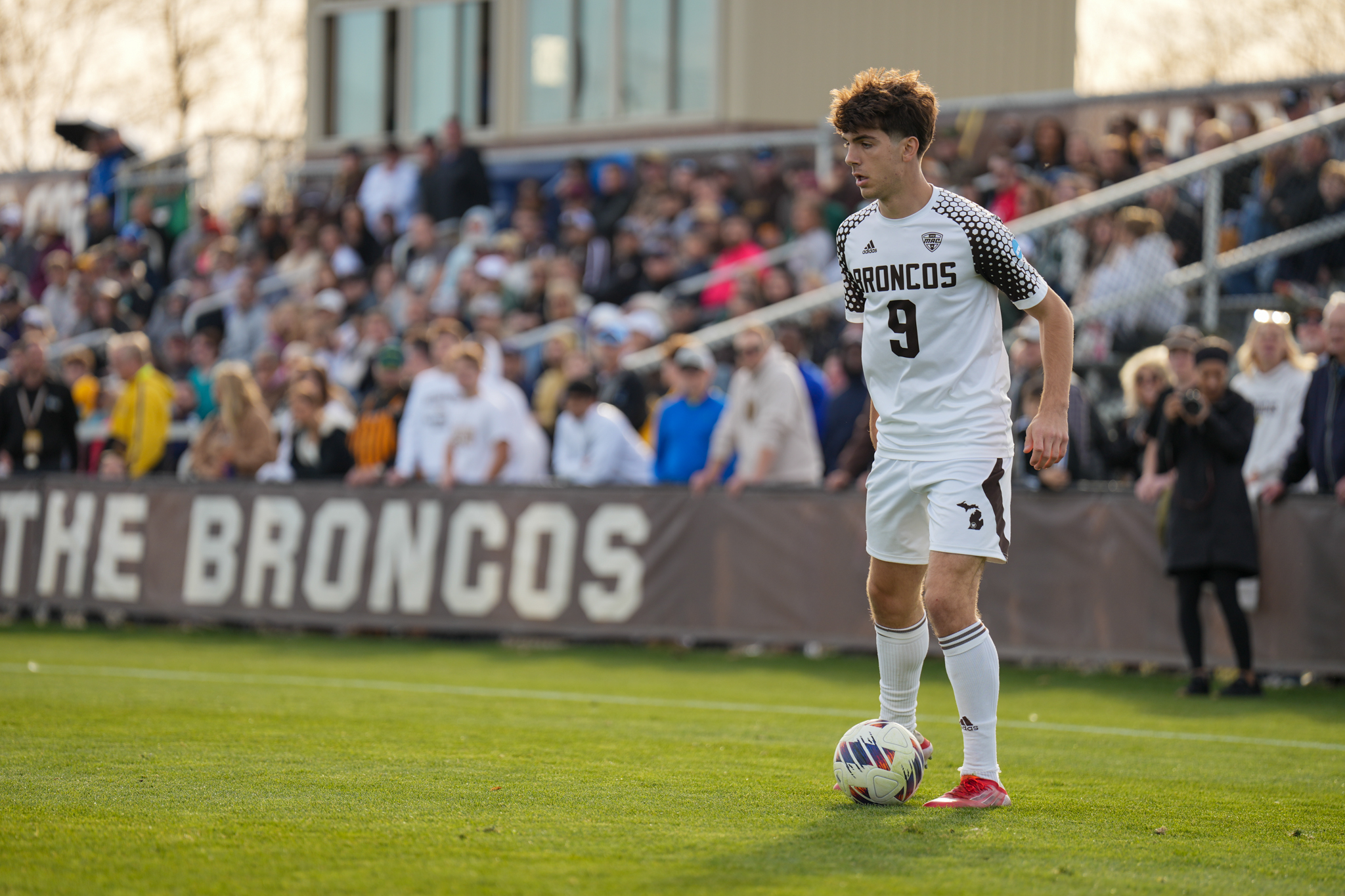 Western Michigan men's soccer takes on Green Bay in NCAA Tournament ...