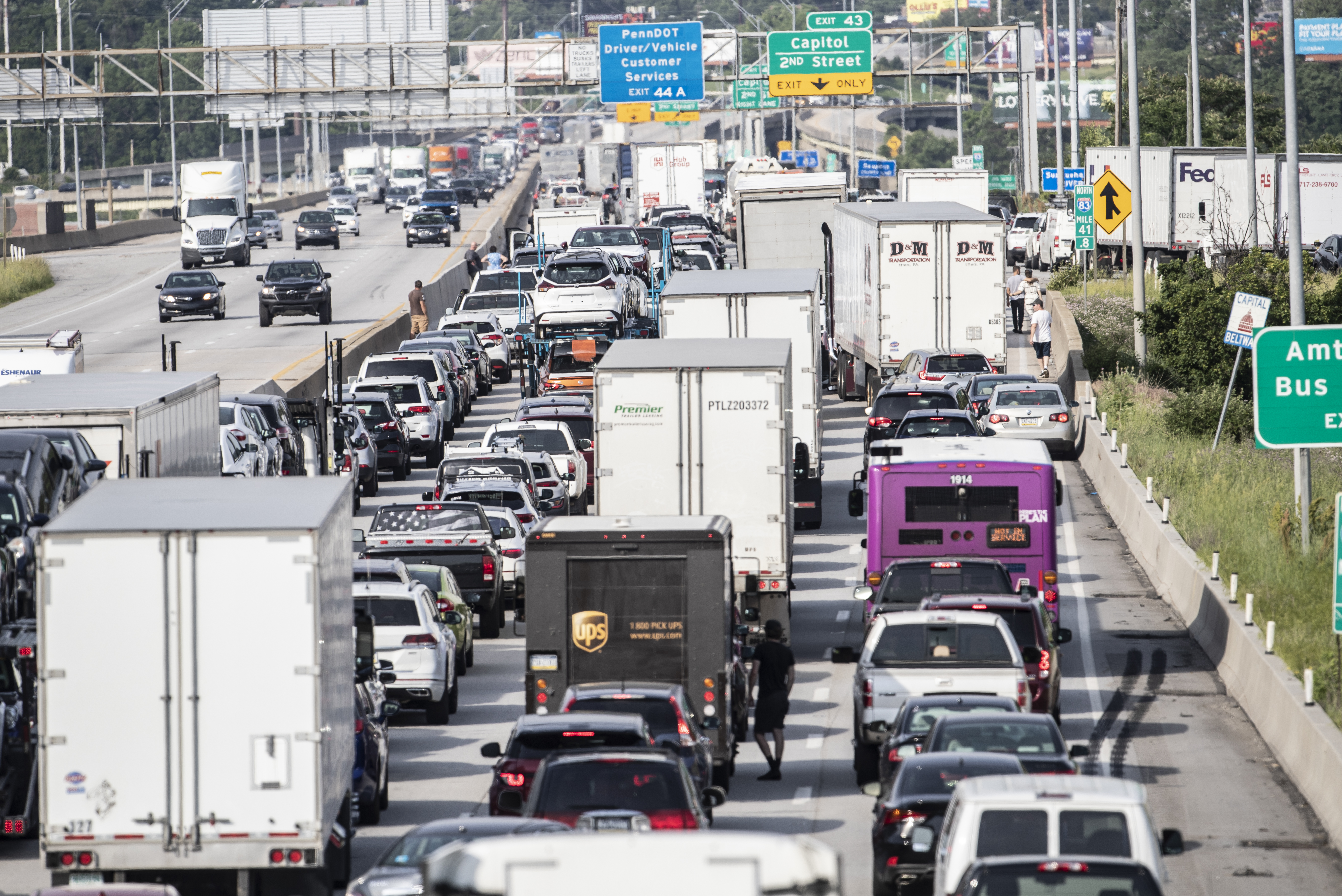 An accident on I-83 North in Harrisburg causes traffic delays ...