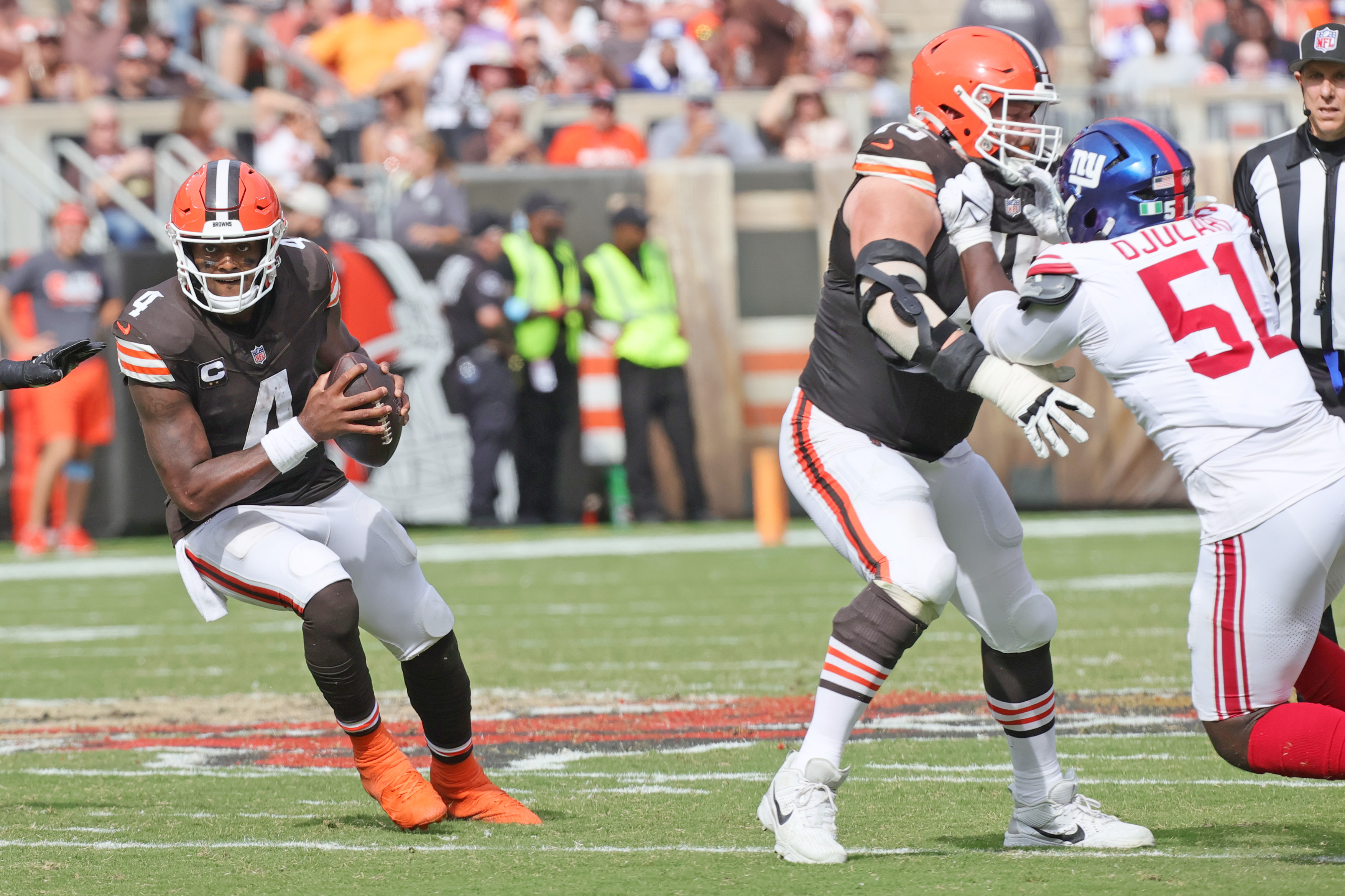 Cleveland Browns depleted offensive line vs. New York Giants, September ...