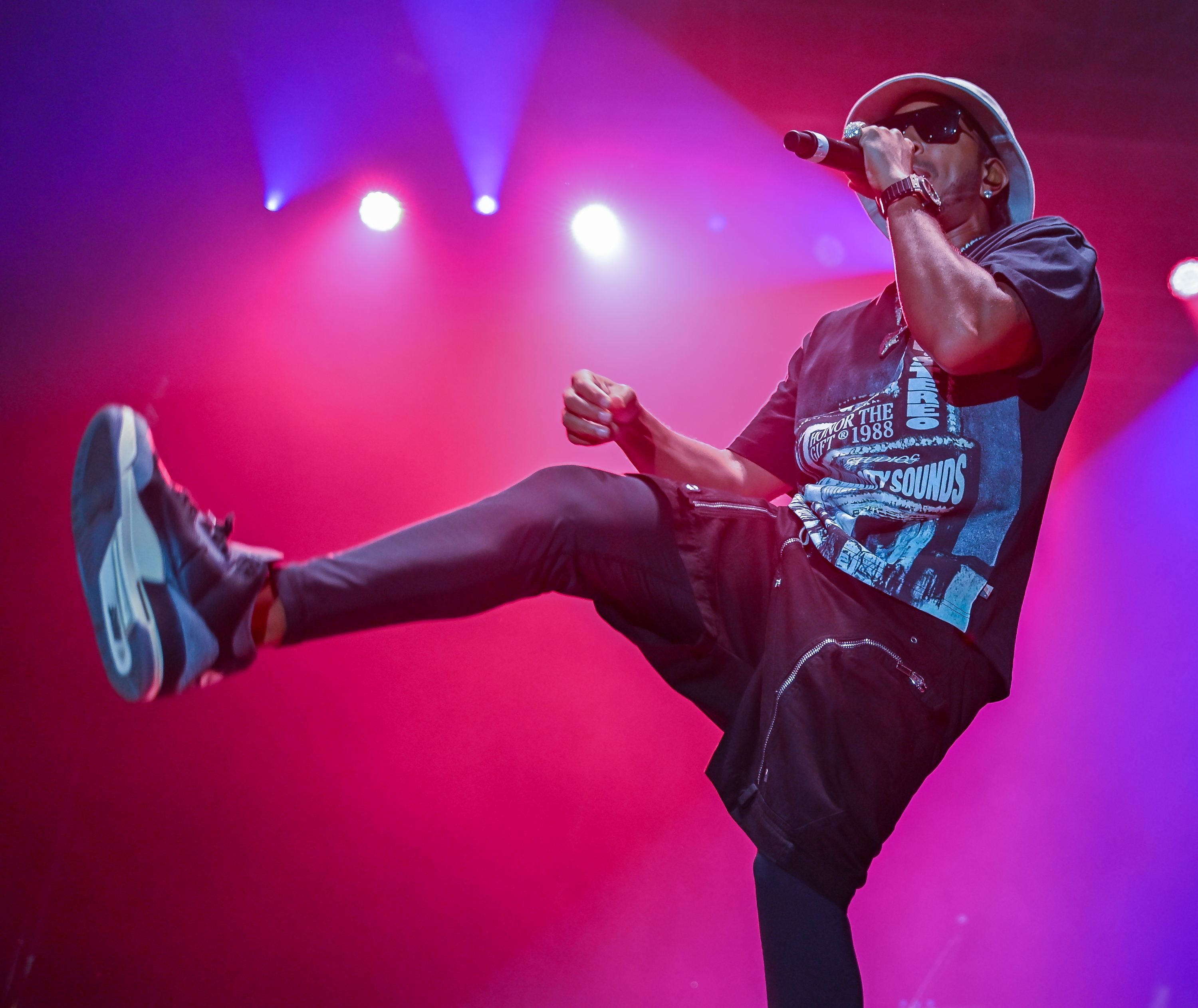 Fans pack Big E Arena for rapper Ludacris - masslive.com